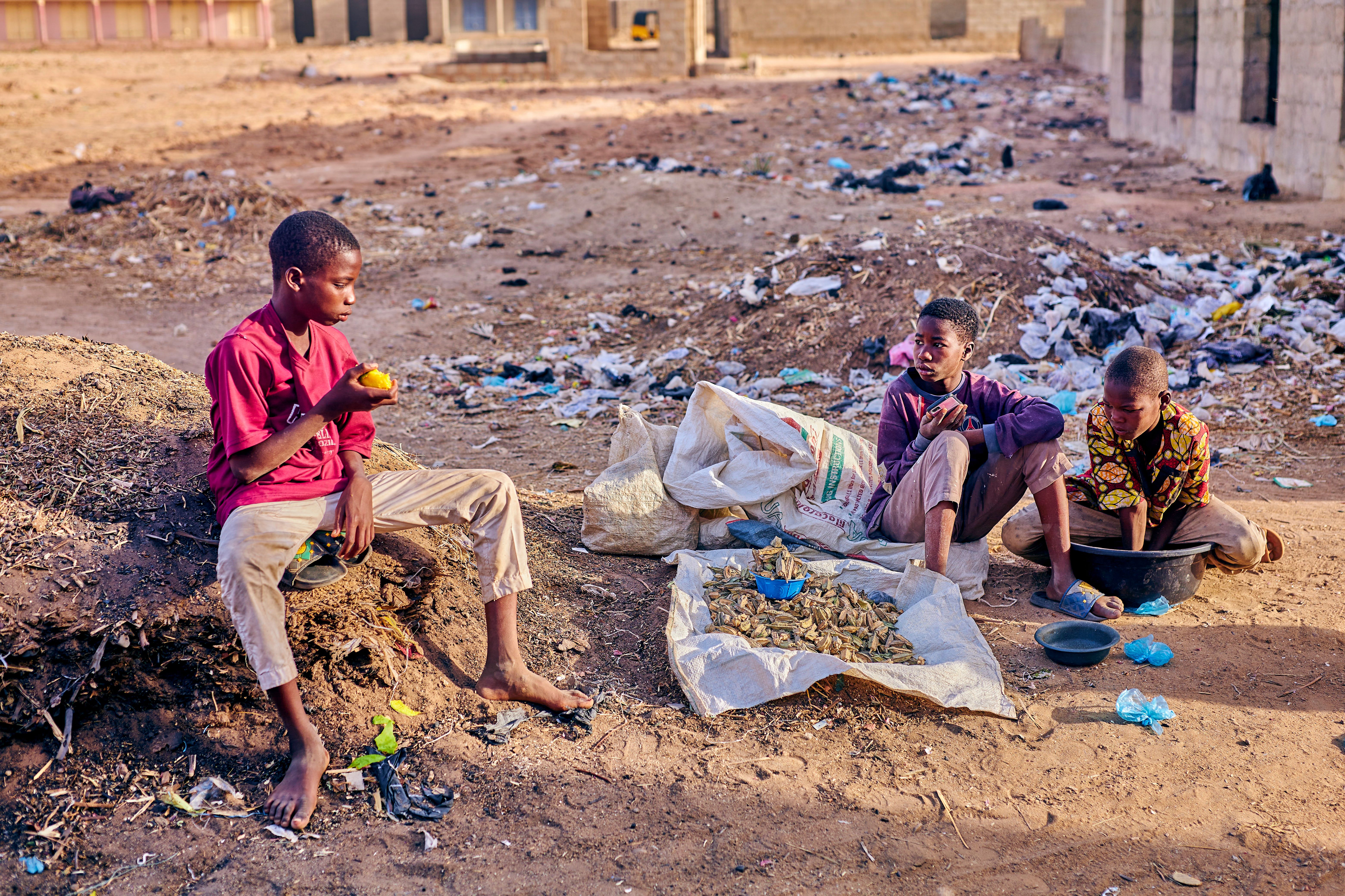 Poverty Scene Photos, Download The BEST Free Poverty Scene Stock Photos ...