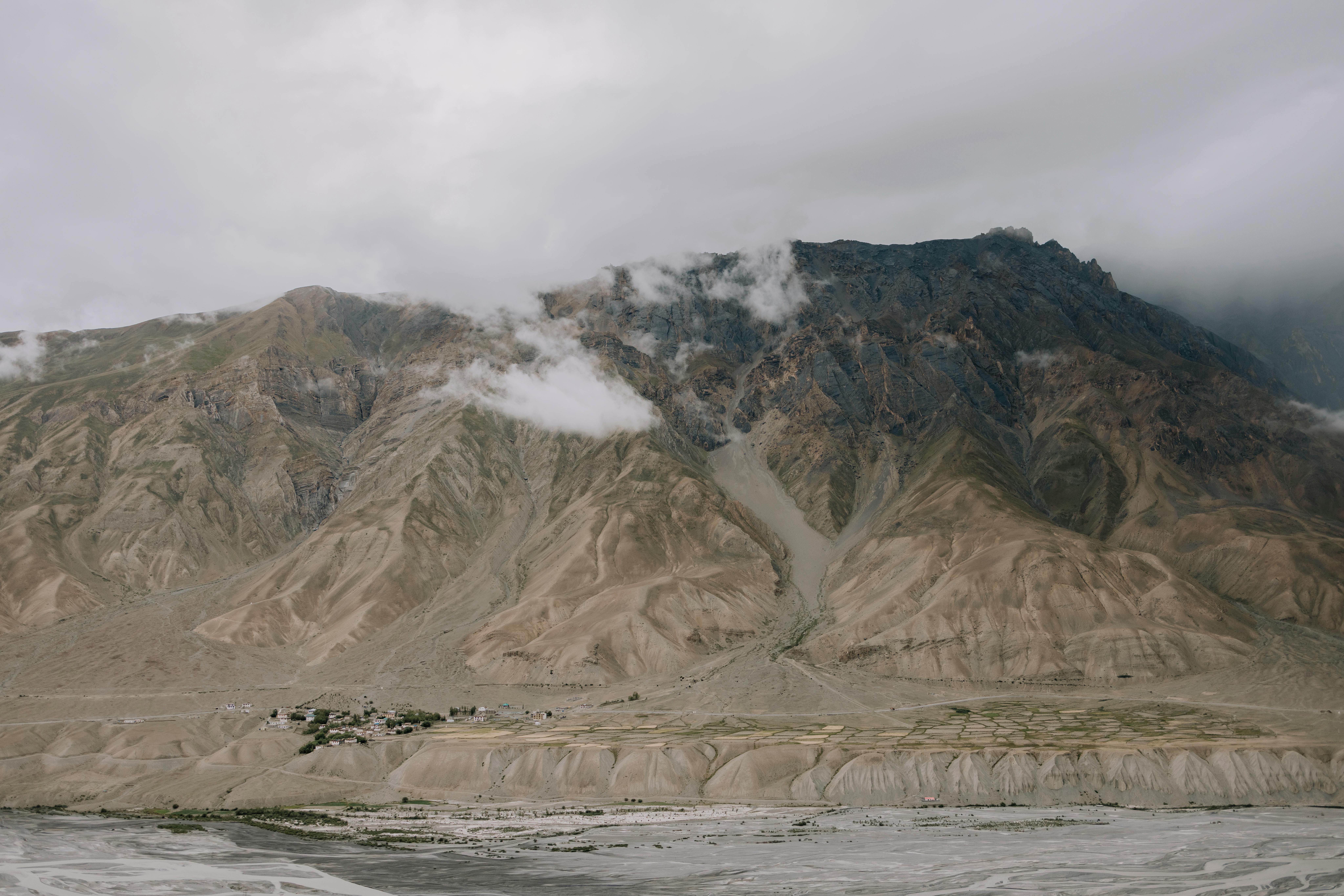 Breathtaking Mountain View in Himachal Pradesh · Free Stock Photo