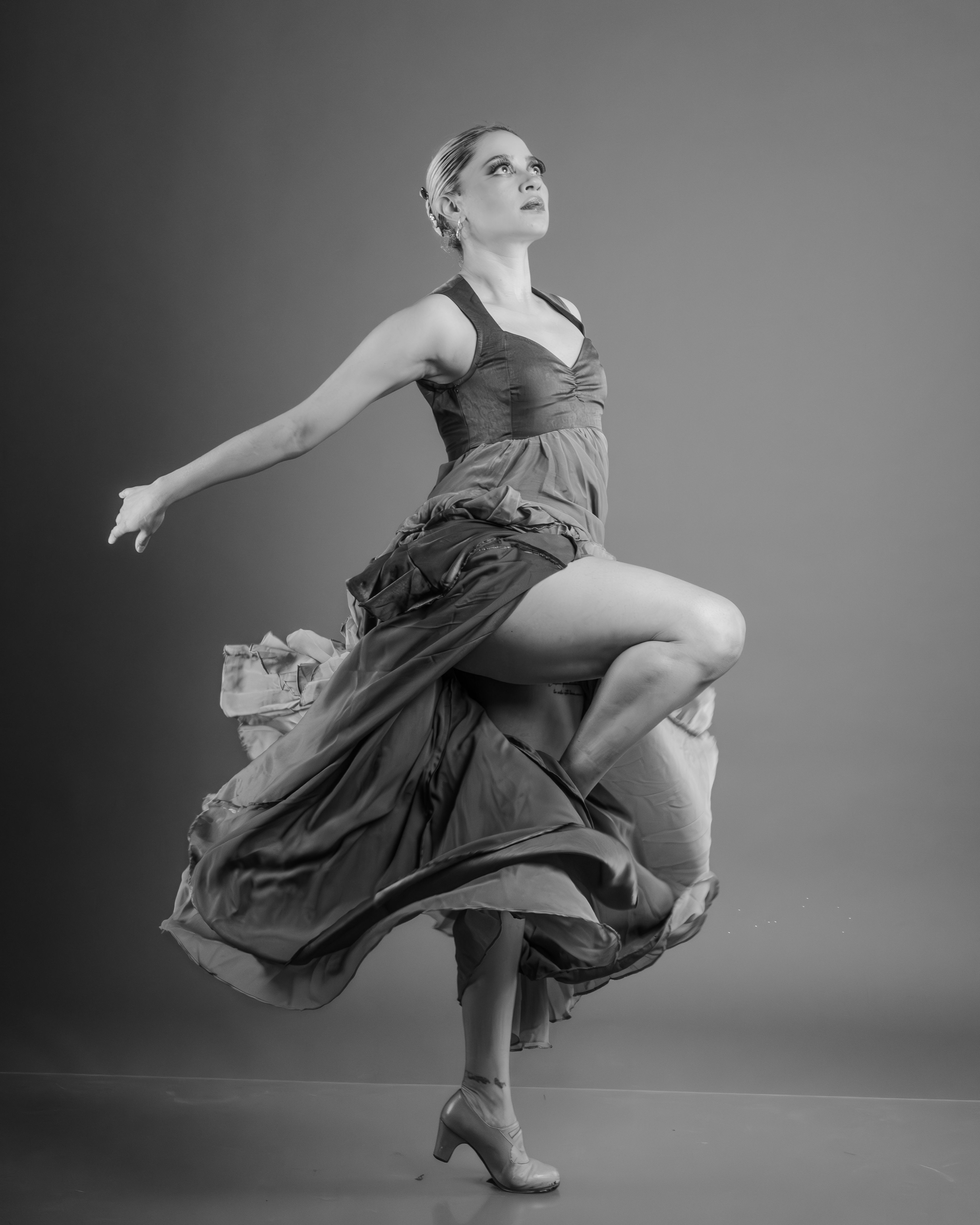 Dancing Dolls Monochrome Photos, Download The BEST Free Dancing Dolls ...