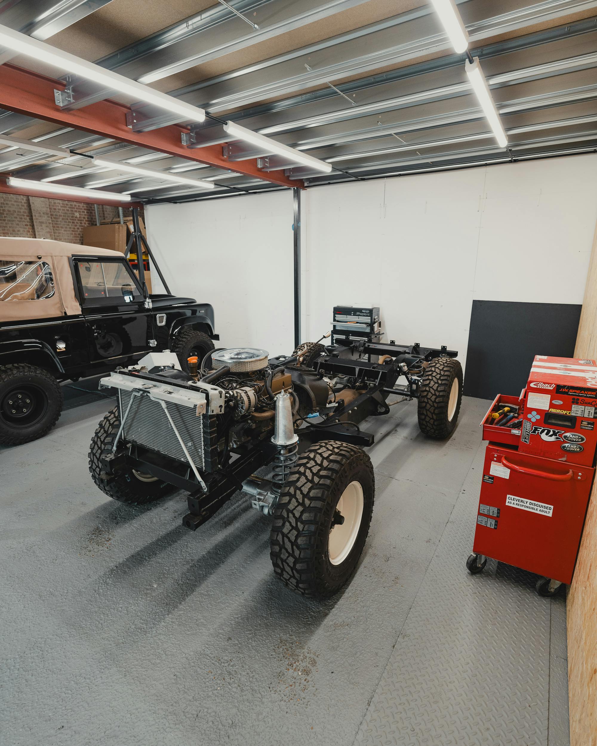 Land Rover Workshop Photos, Download The BEST Free Land Rover Workshop ...