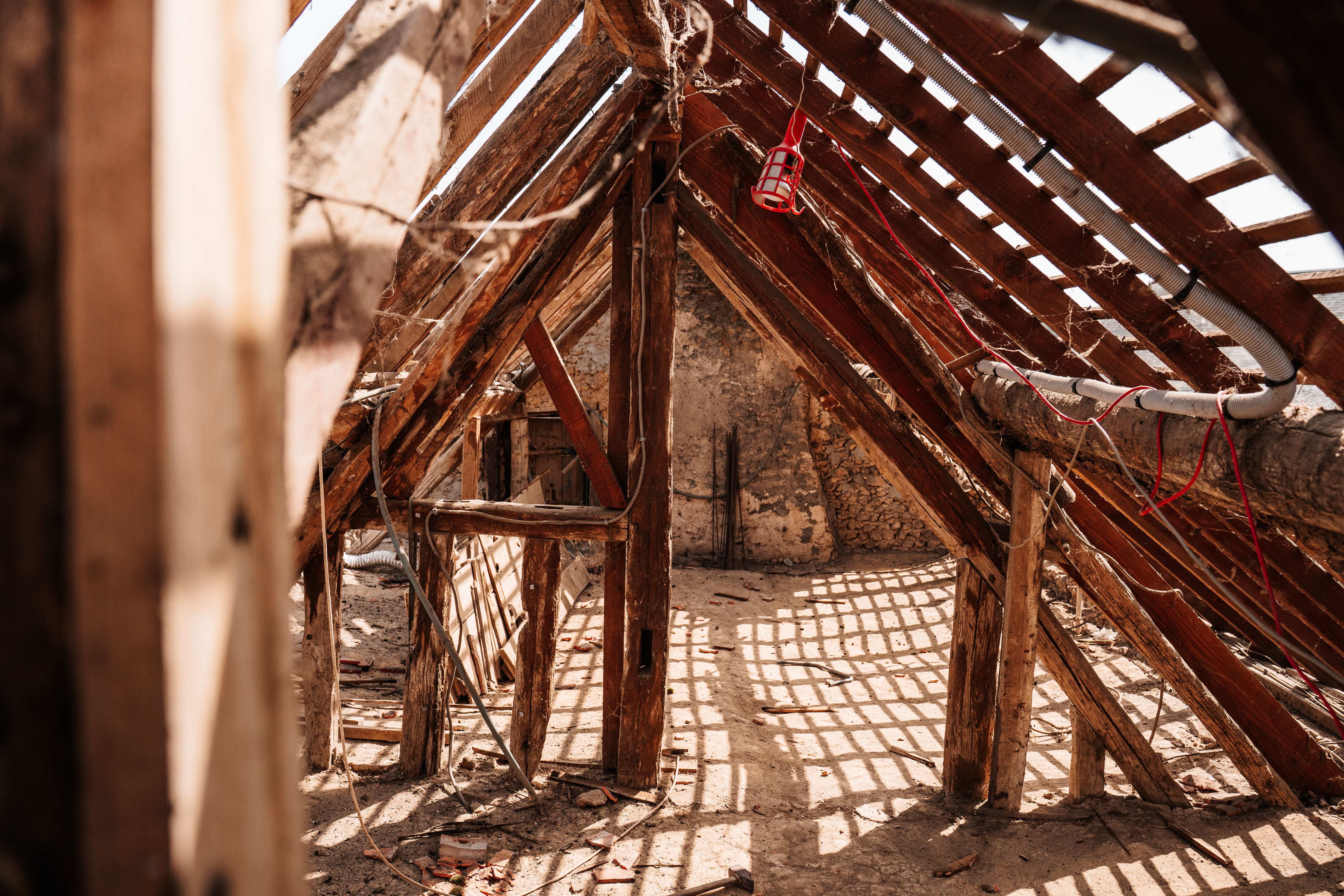 Exposed Rafters Photos, Download The BEST Free Exposed Rafters Stock ...