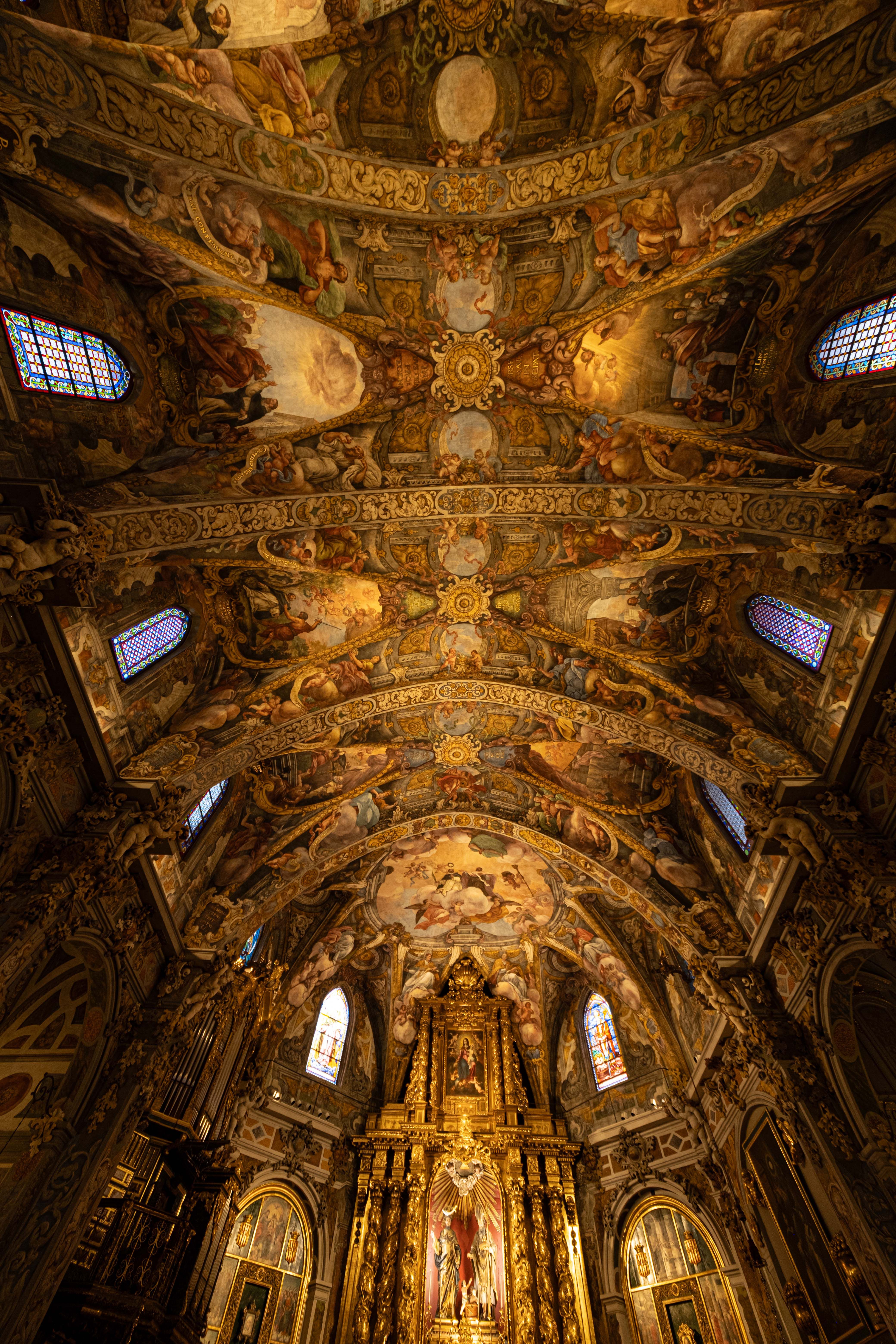 Ornate Baroque Ceiling of Historic Cathedral · Free Stock Photo