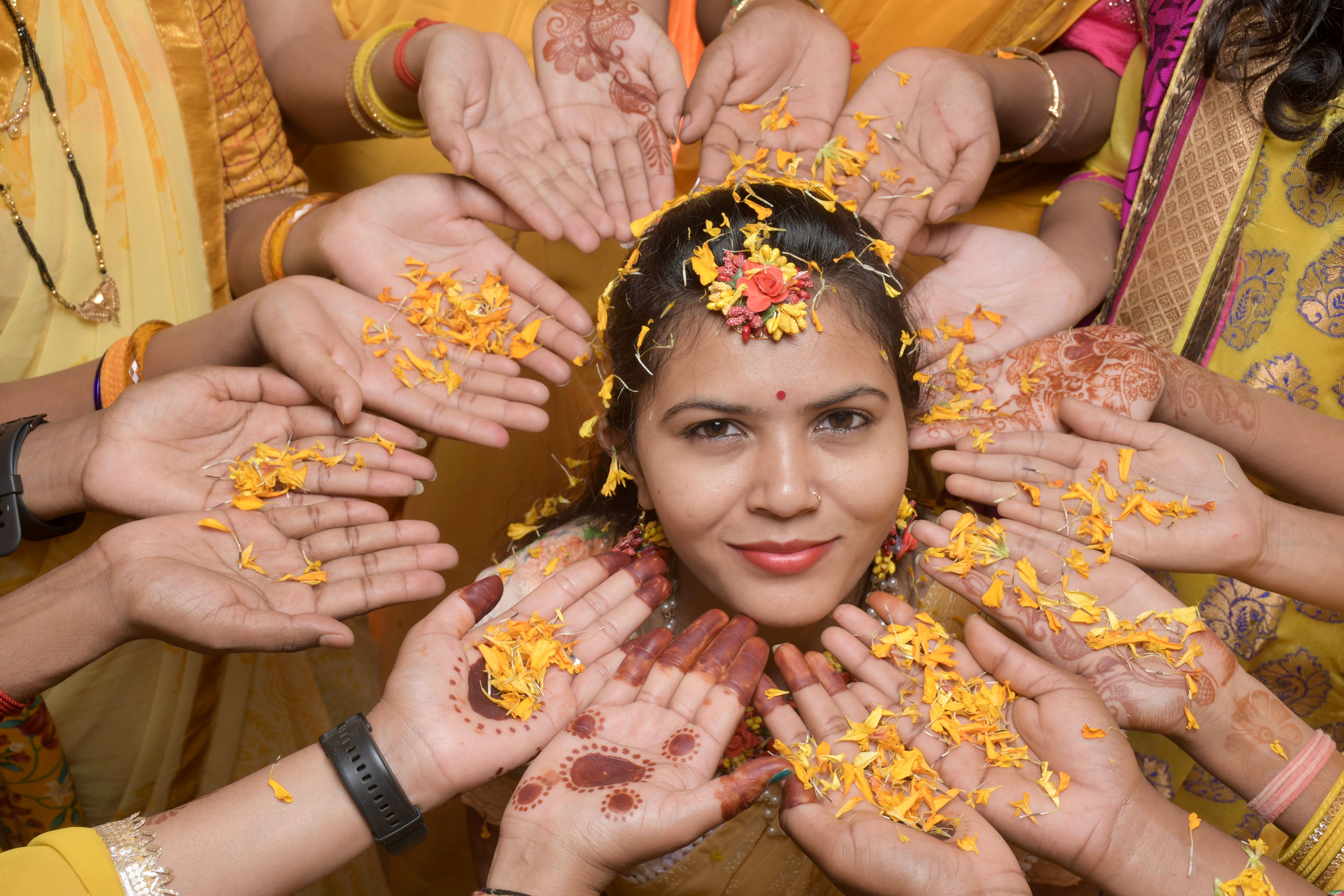 Shaadi Gathering Photos, Download The BEST Free Shaadi Gathering Stock ...