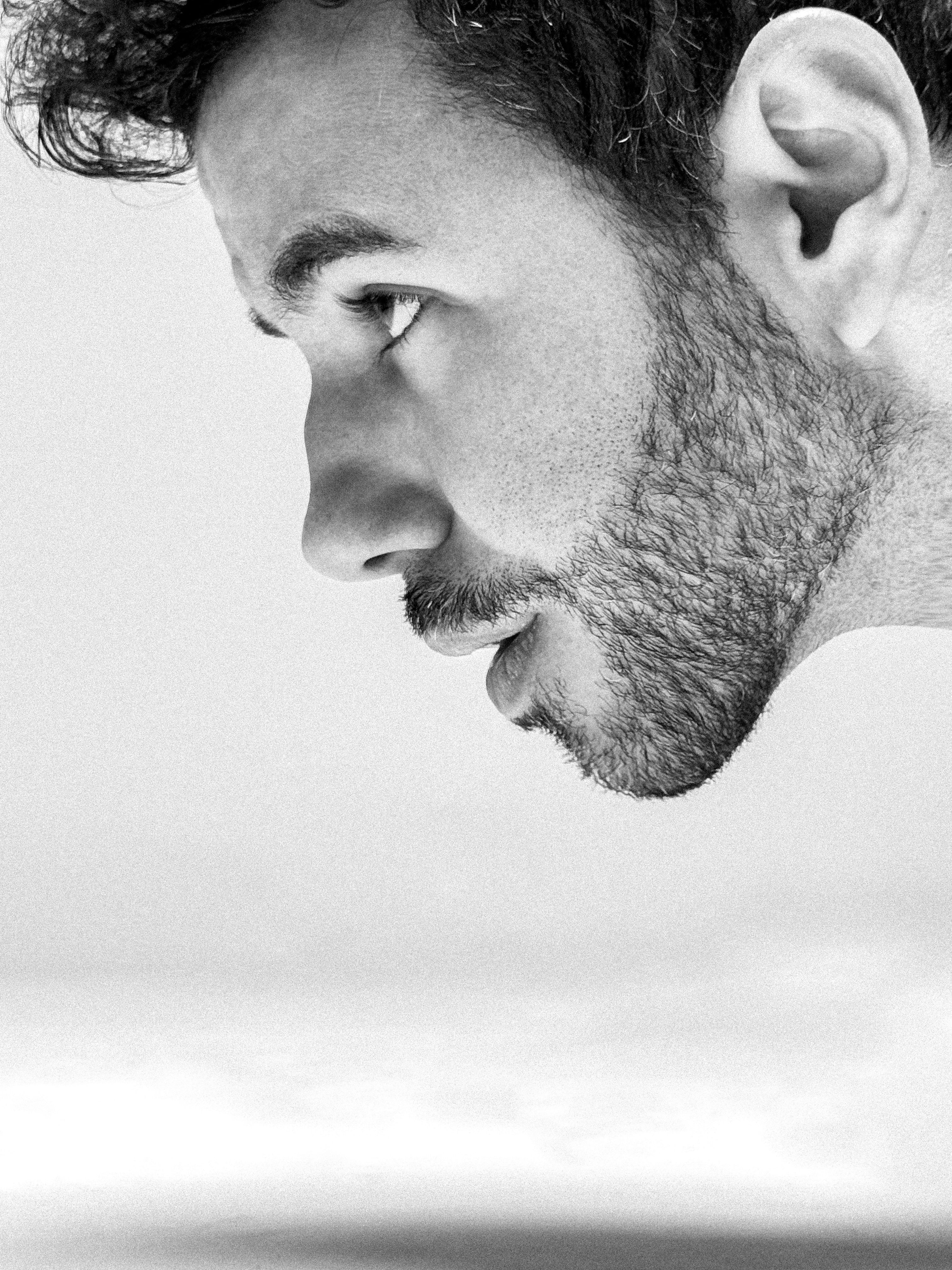 Profile Picturs Photos, Download The BEST Free Profile Picturs Stock ...