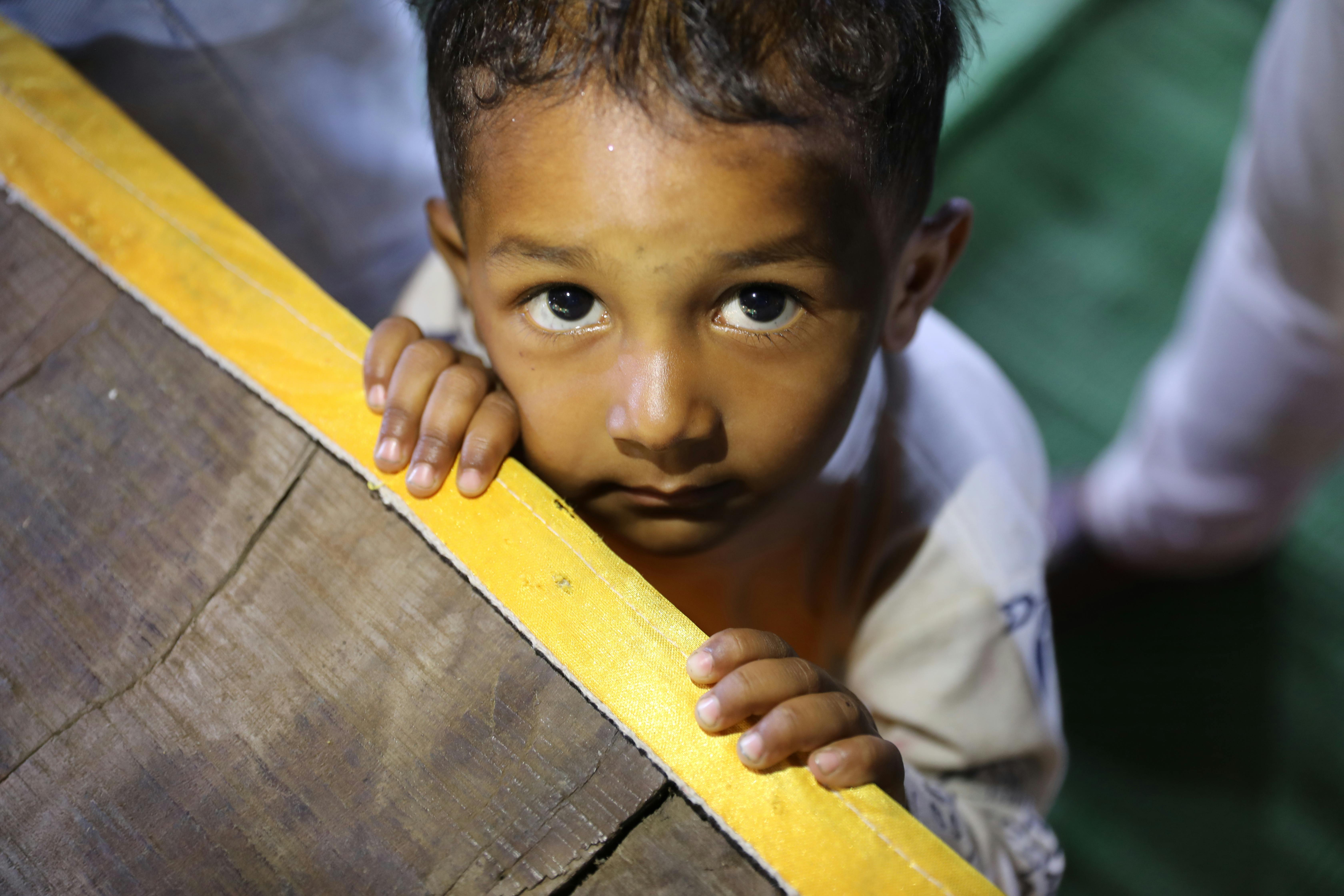 Hands On Object Photos, Download The BEST Free Hands On Object Stock ...