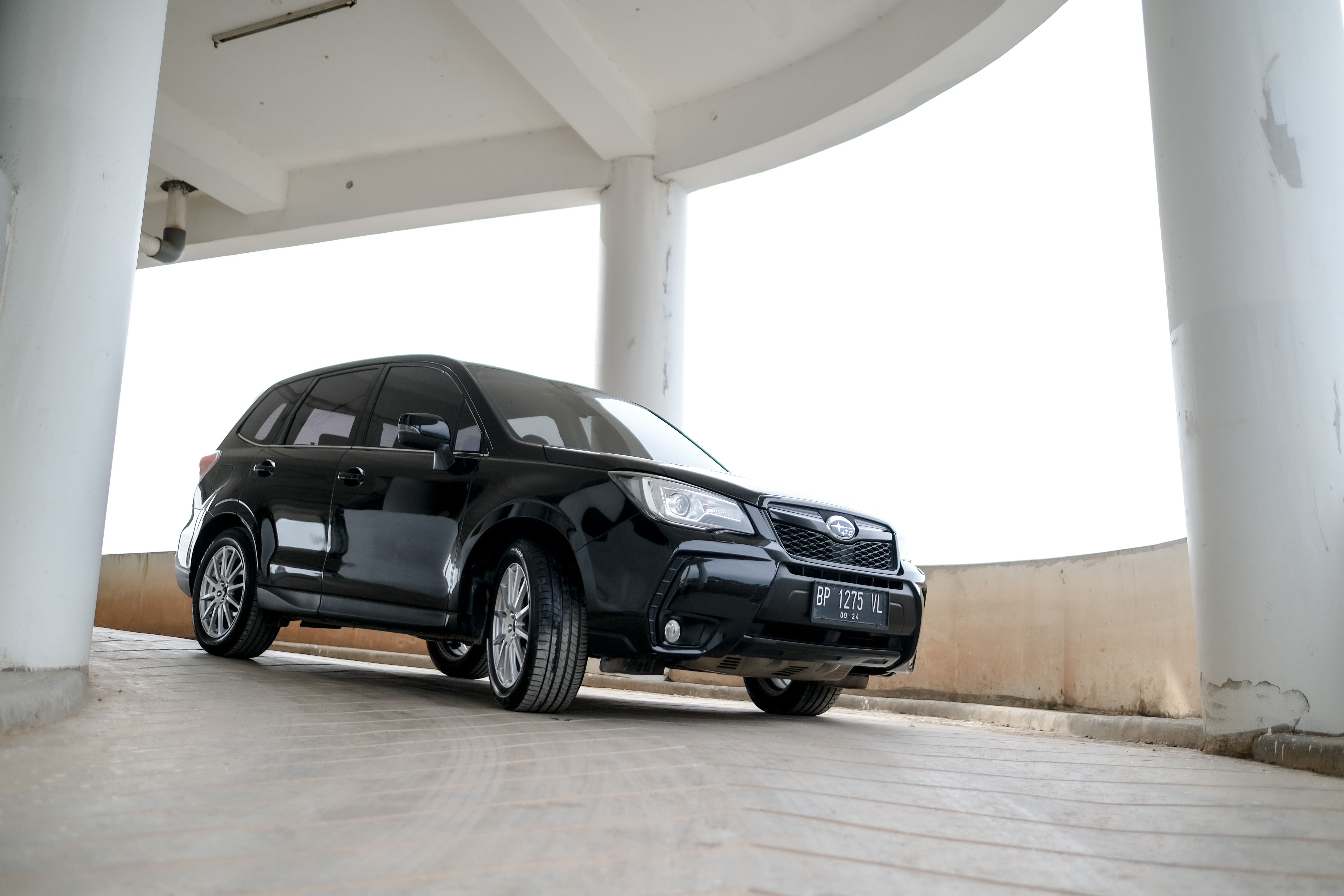 Car Side View Photos, Download The BEST Free Car Side View Stock Photos ...