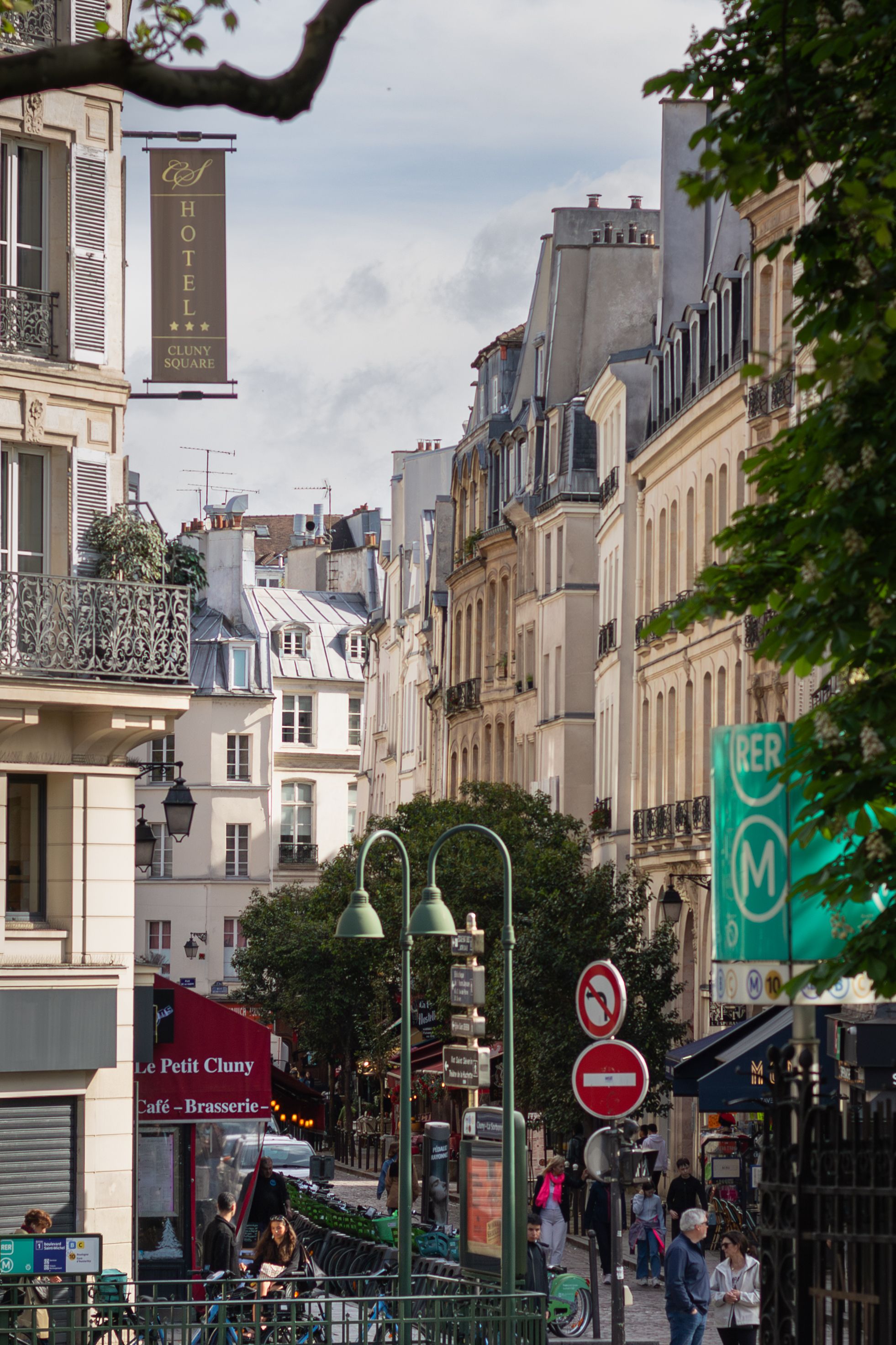 Picturesque Parisian Street Scene · Free Stock Photo