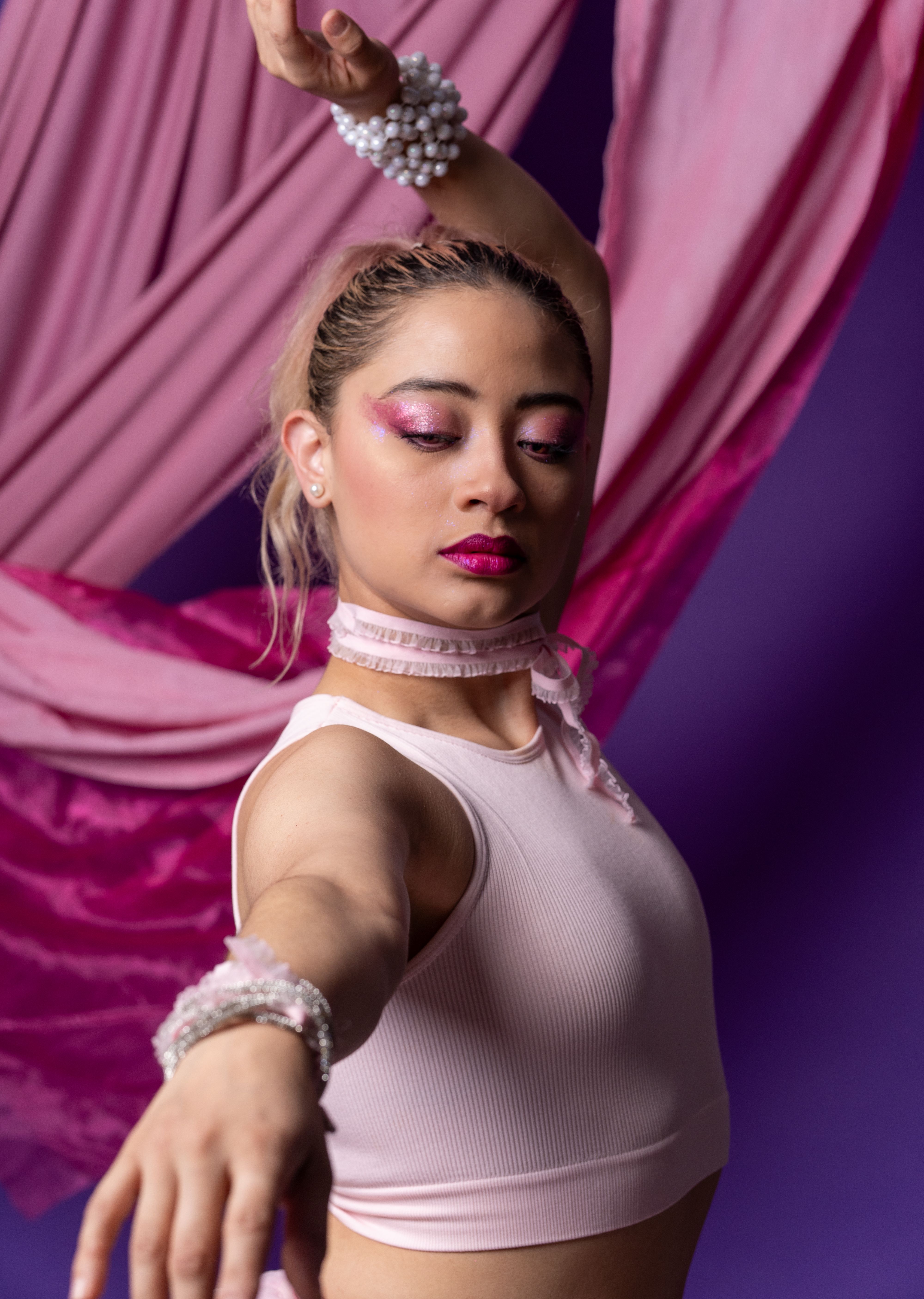 Graceful Contemporary Dancer in Pink Pose · Free Stock Photo