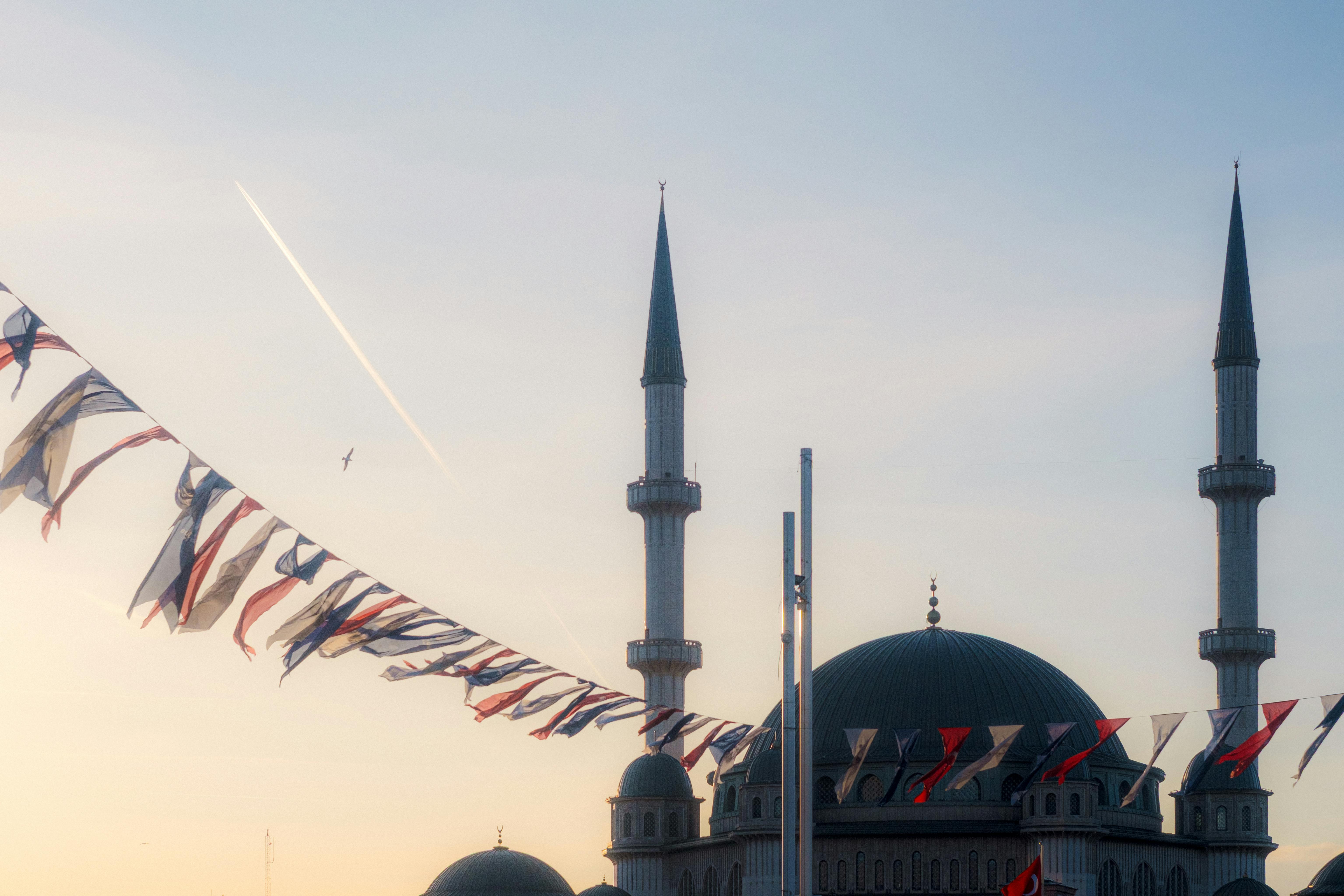 Islamic Flags Photos, Download The BEST Free Islamic Flags Stock Photos ...