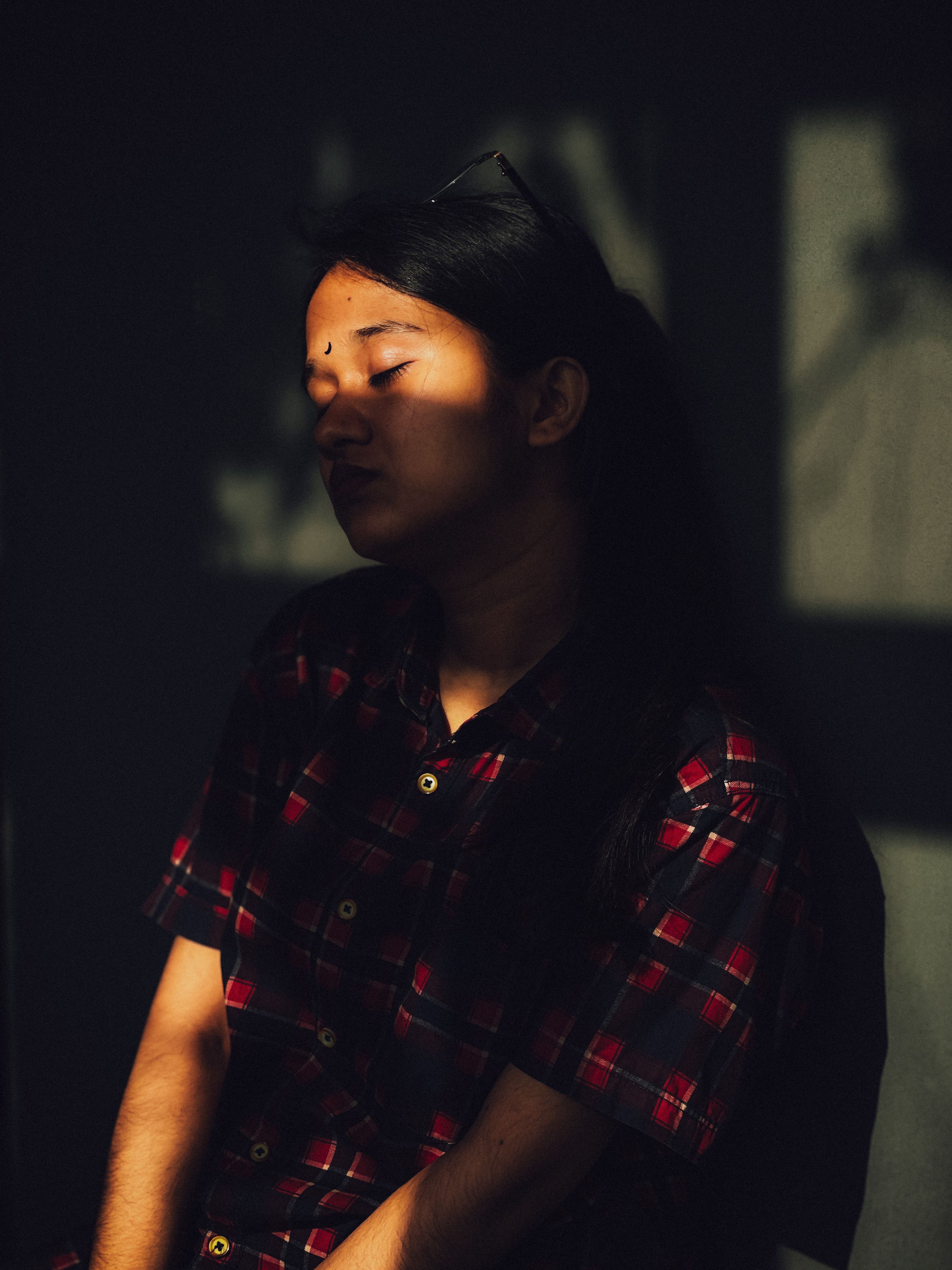 Moody Portrait in Dramatic Sunlight · Free Stock Photo
