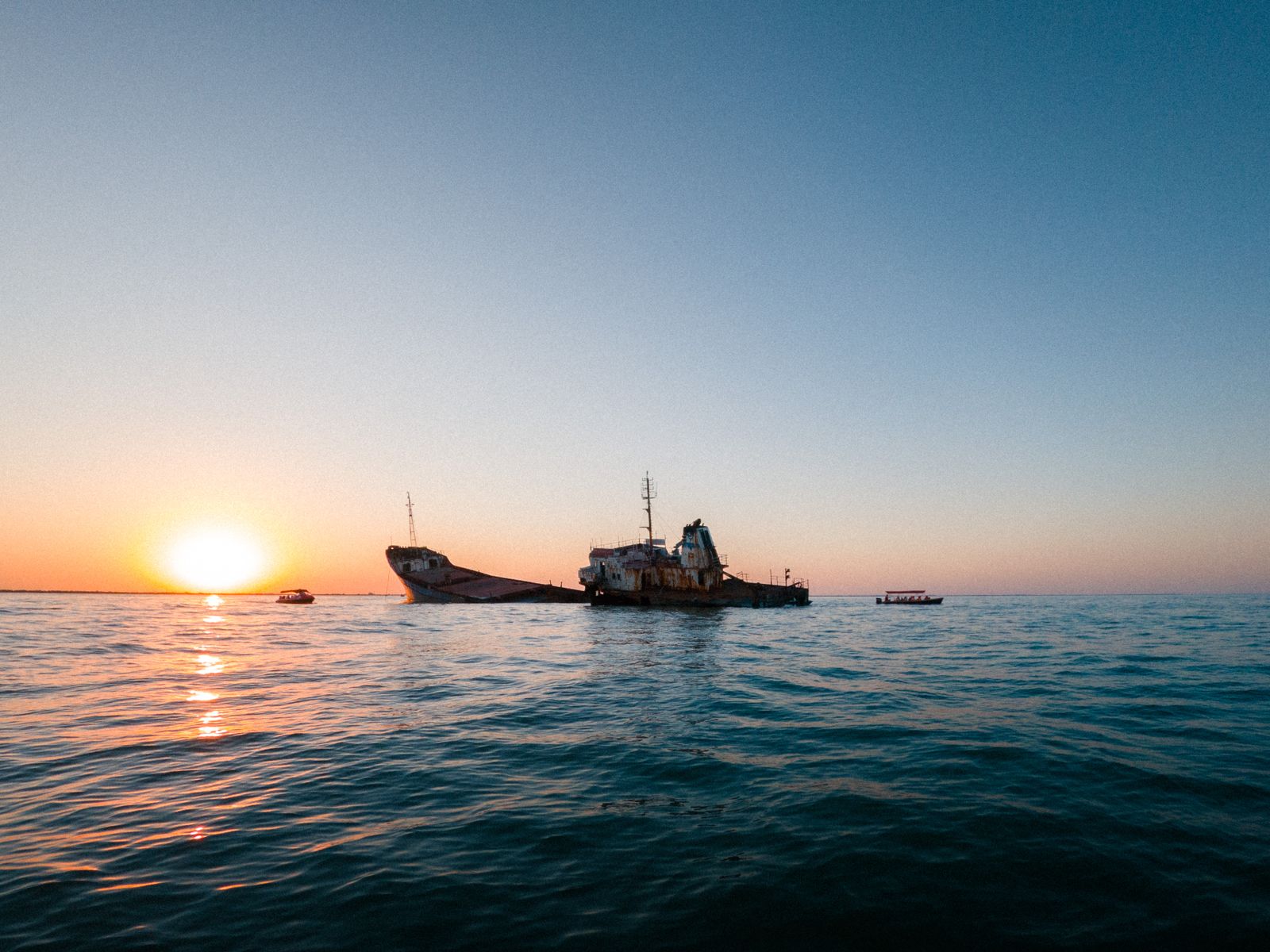 Shipwreck Photos, Download The BEST Free Shipwreck Stock Photos & HD Images