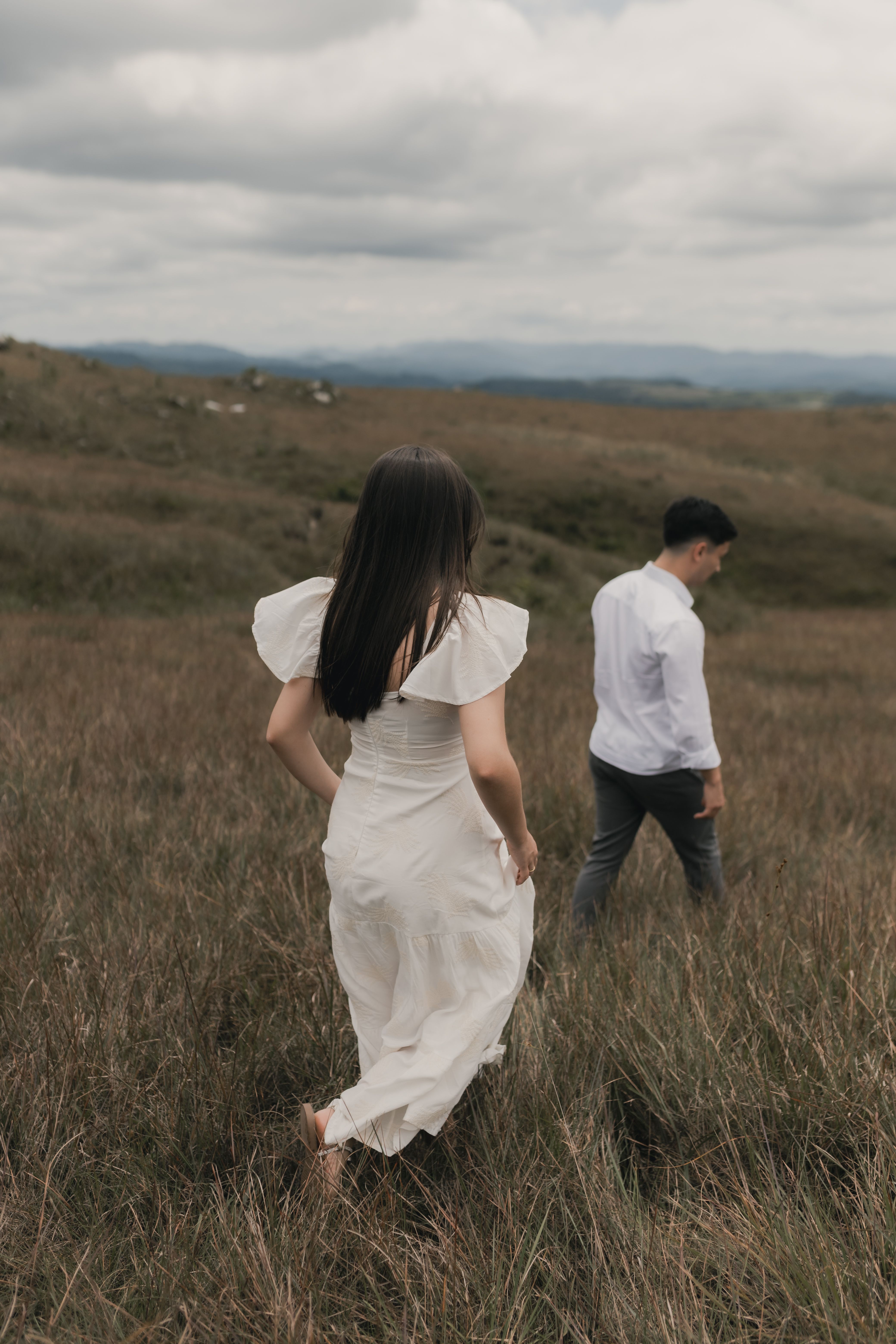 Peope Walking Together Photos, Download The BEST Free Peope Walking ...