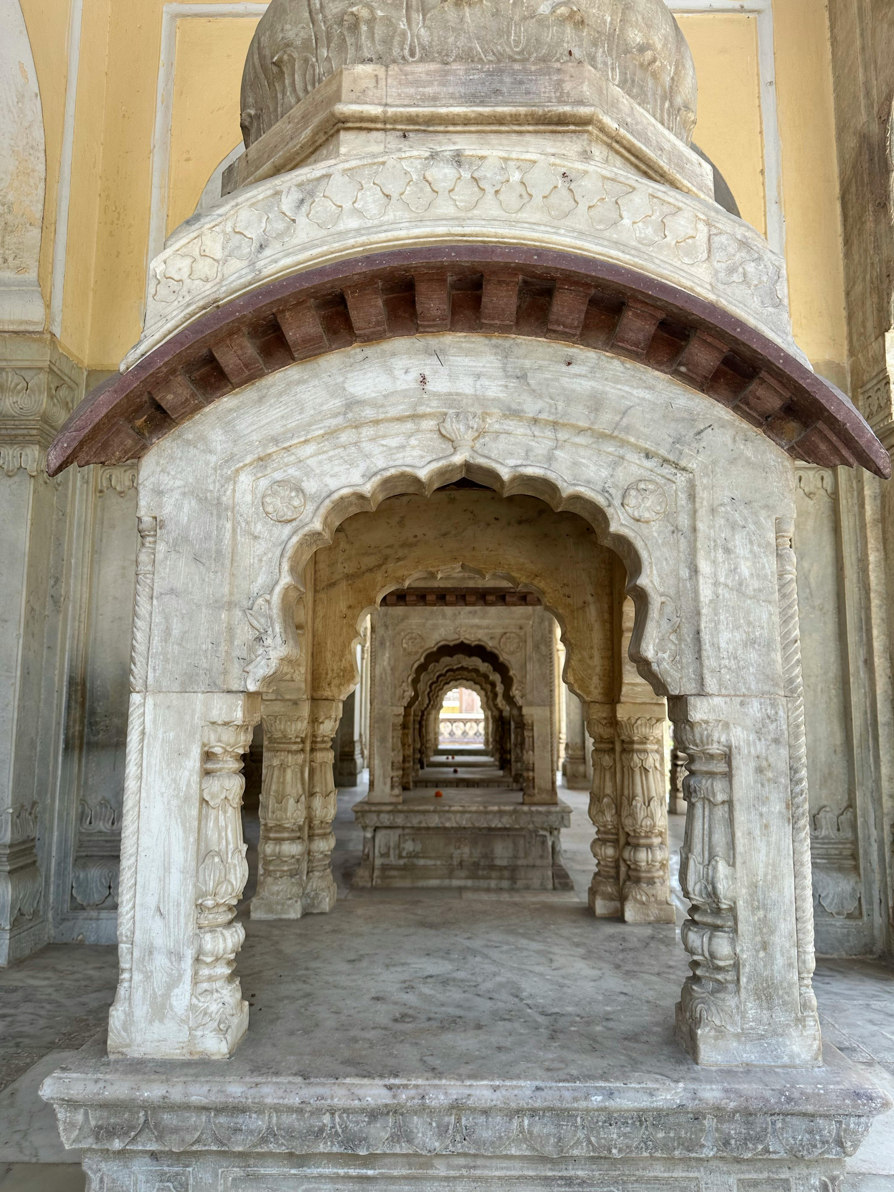 Ancient Marble Archway in Historic Building · Free Stock Photo