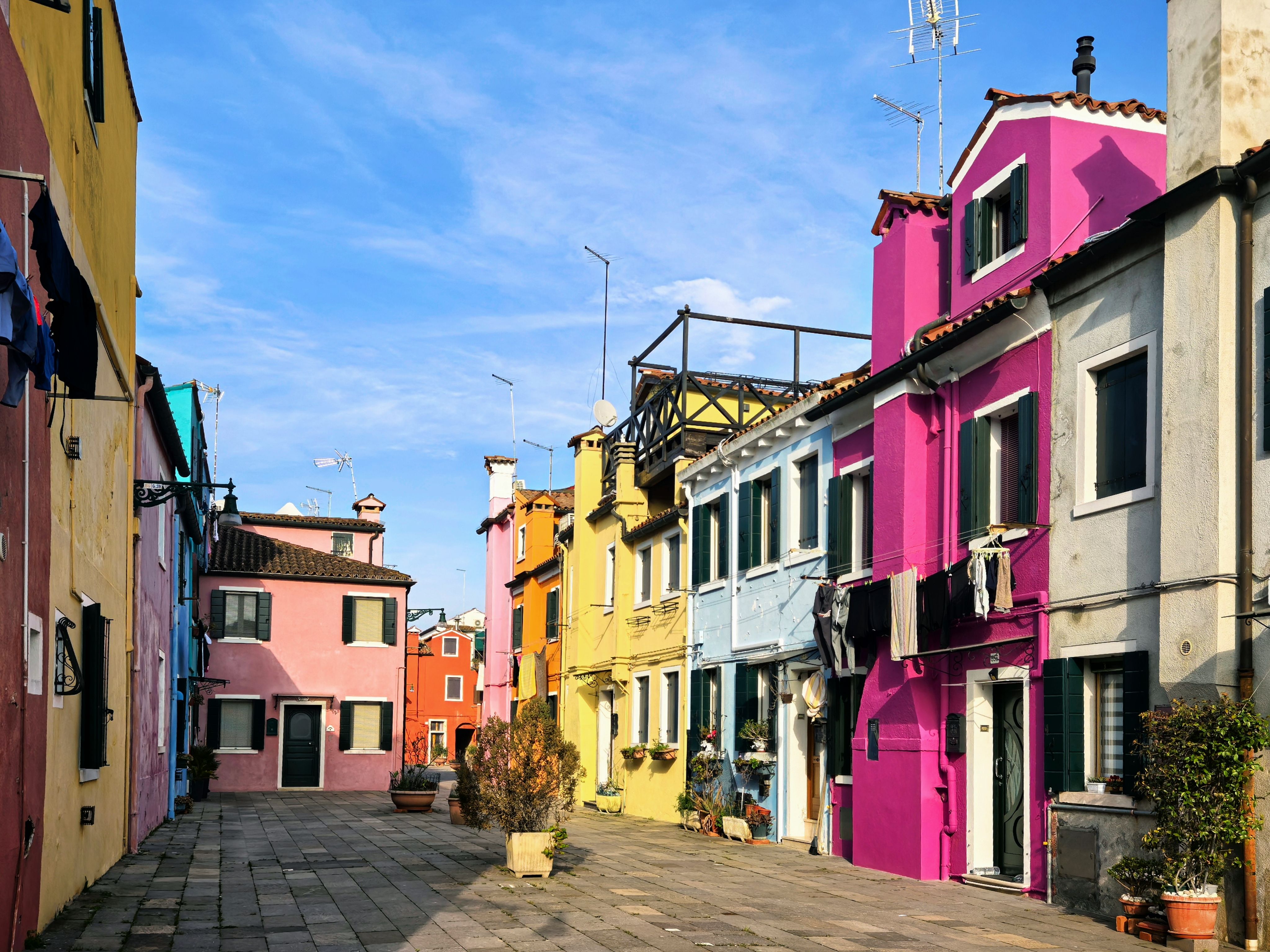 Colorful Houses in Burano, Venice Street View · Free Stock Photo
