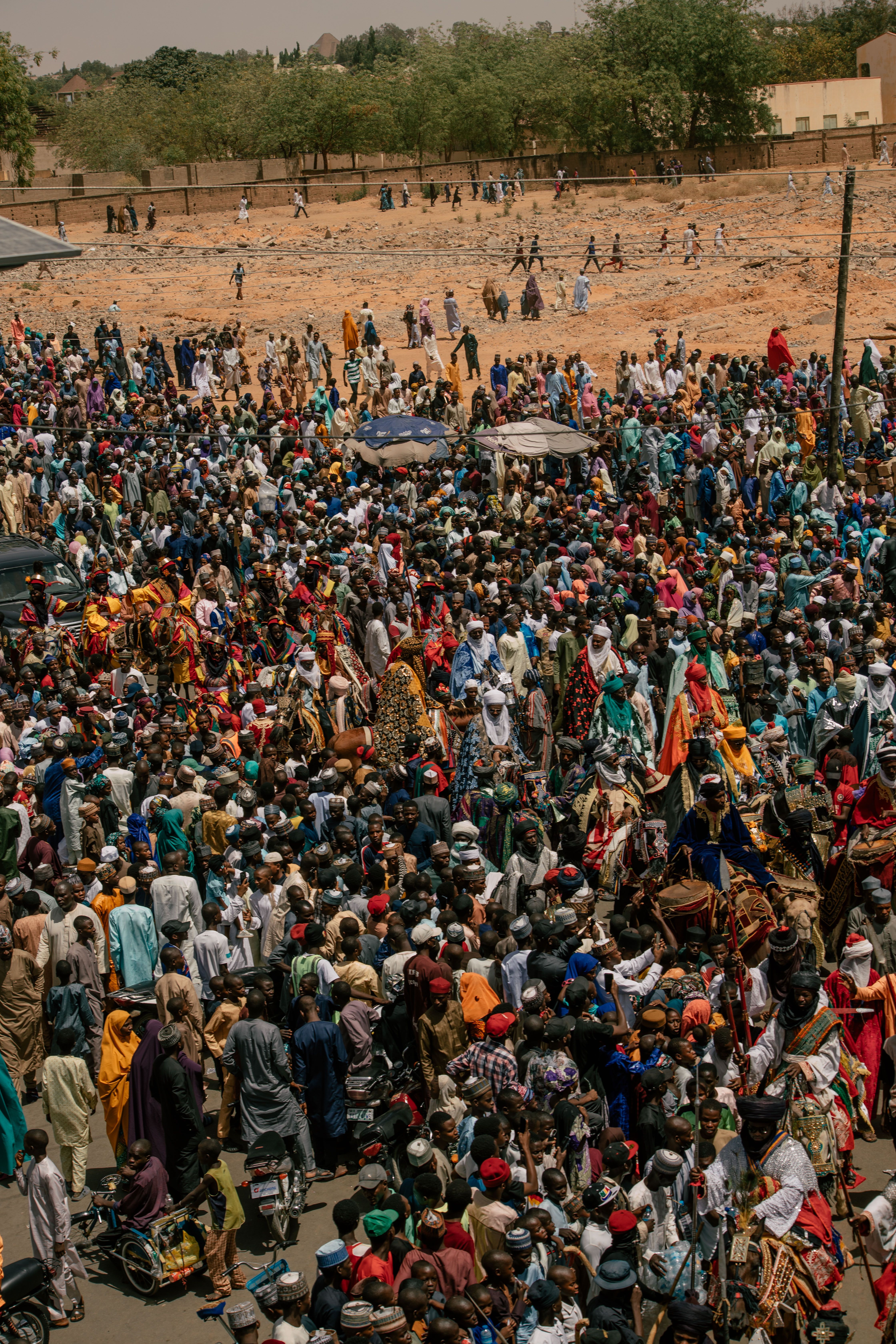 Vibrant Festival Crowd in Katsina, Nigeria · Free Stock Photo