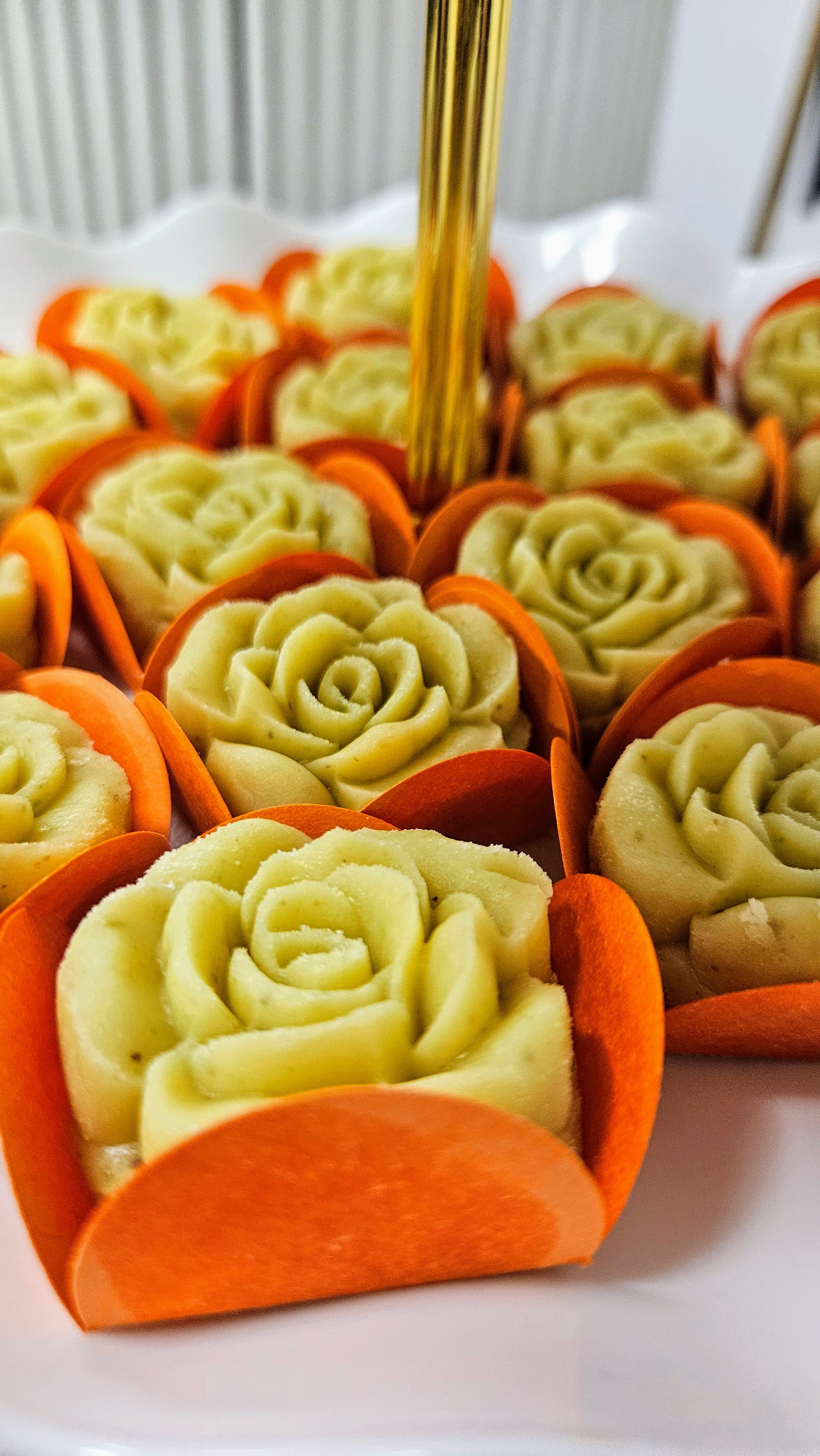 Flower Shaped Dessert Photos, Download The BEST Free Flower Shaped ...