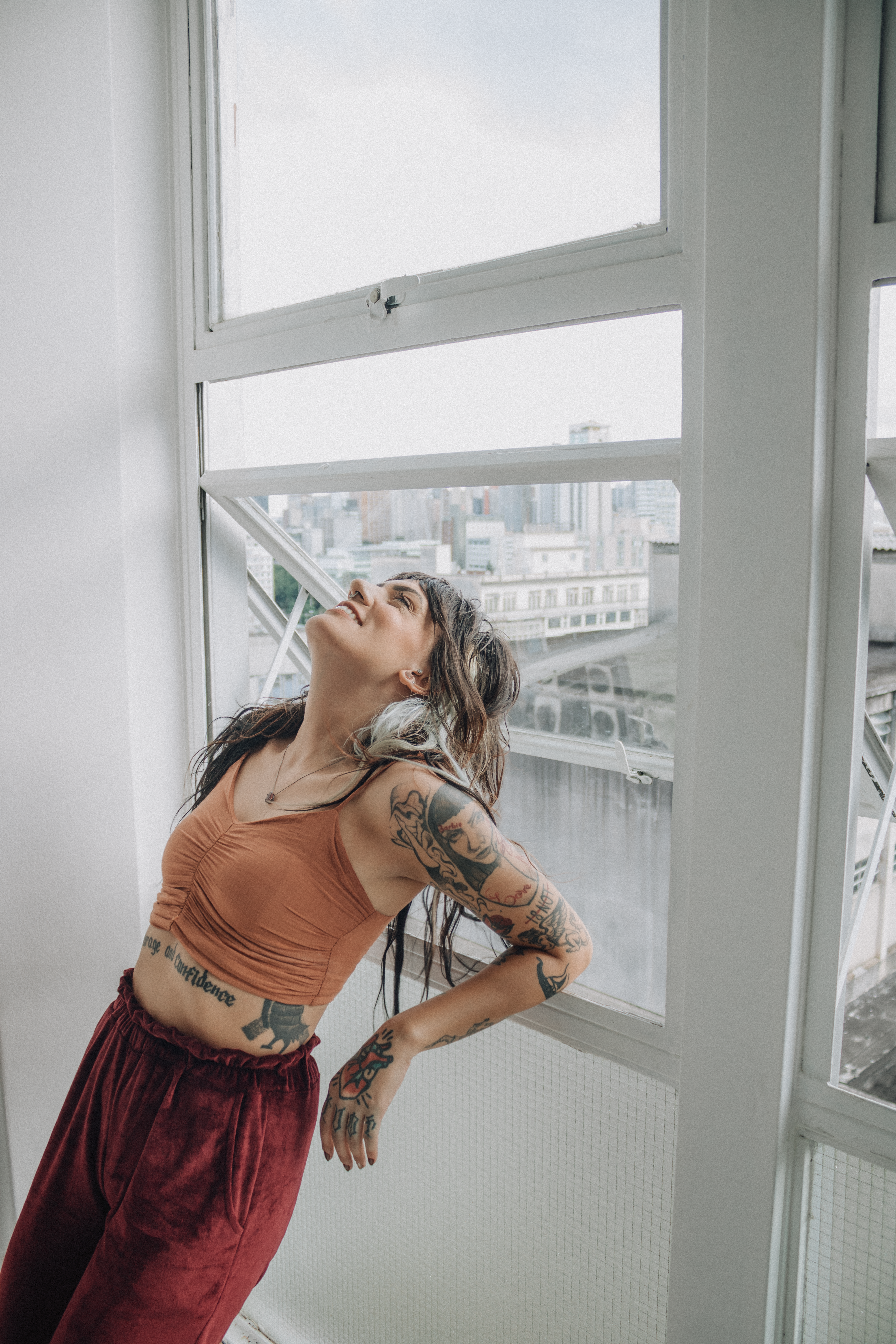 Girl On The Window Photos, Download The BEST Free Girl On The Window ...