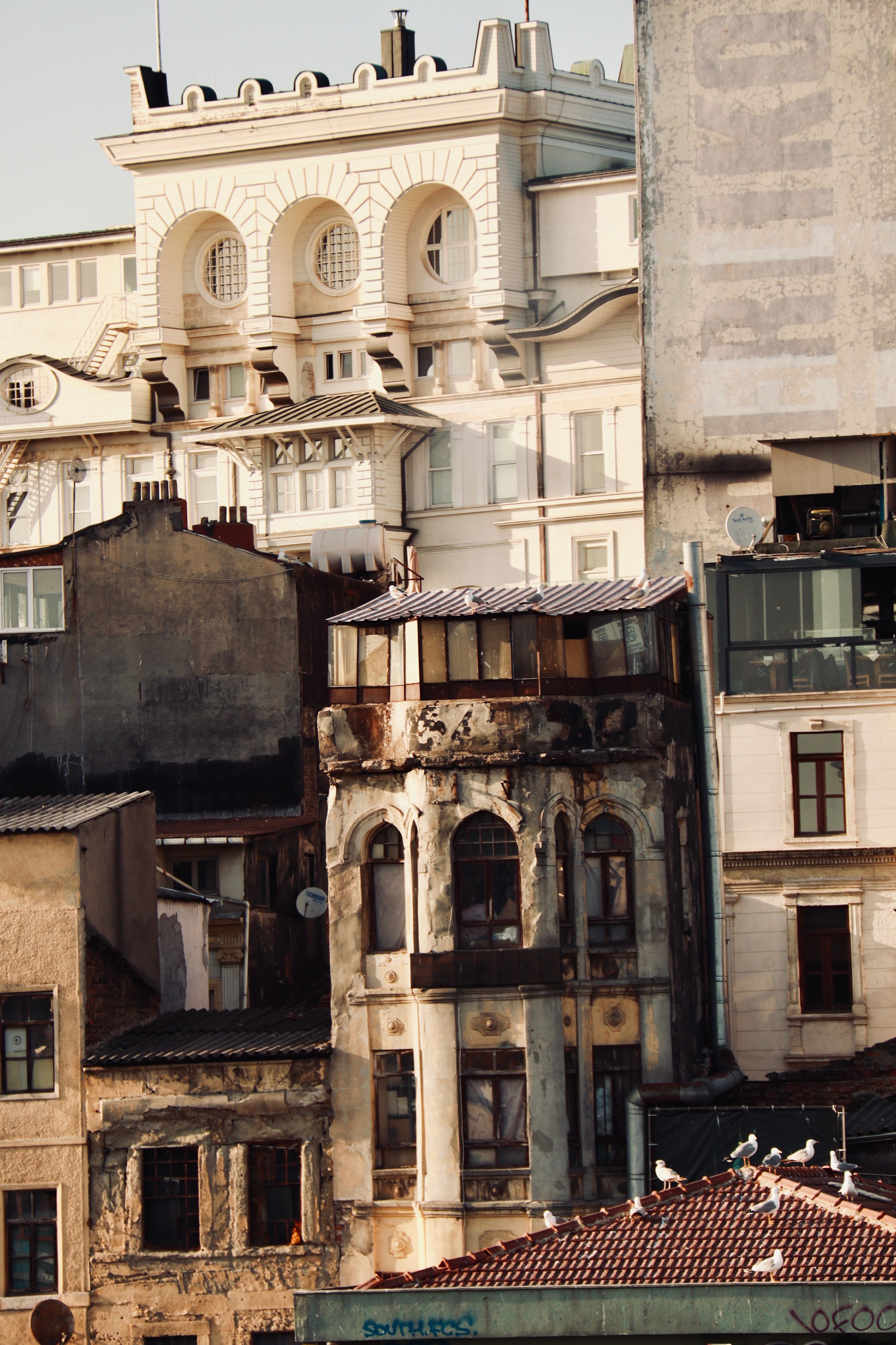 Historic Architecture Contrast in Urban Landscape · Free Stock Photo