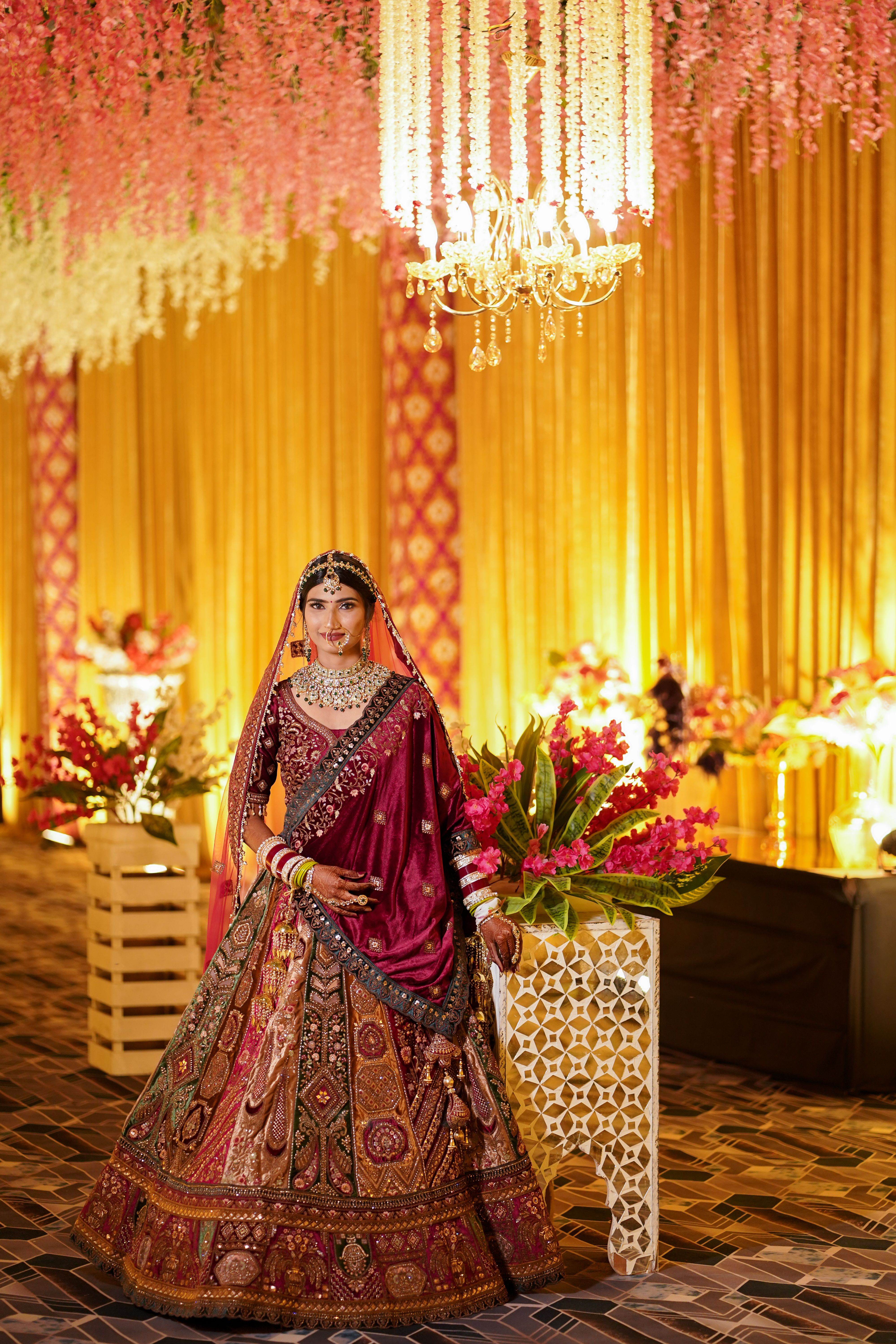 Elegant Indian Bride in Traditional Wedding Attire · Free Stock Photo