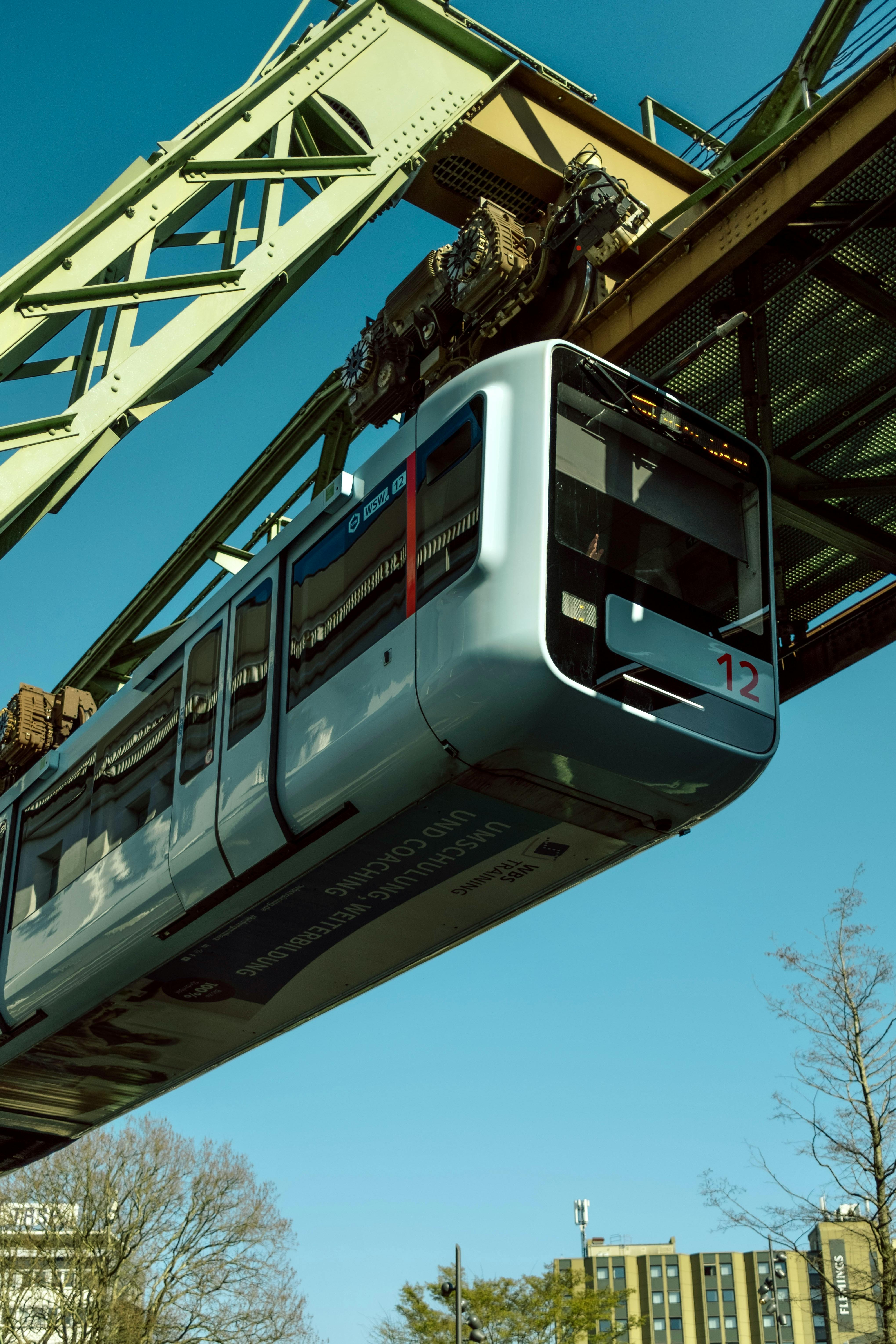 Wuppertal Schwebebahn in Action on a Clear Day · Free Stock Photo
