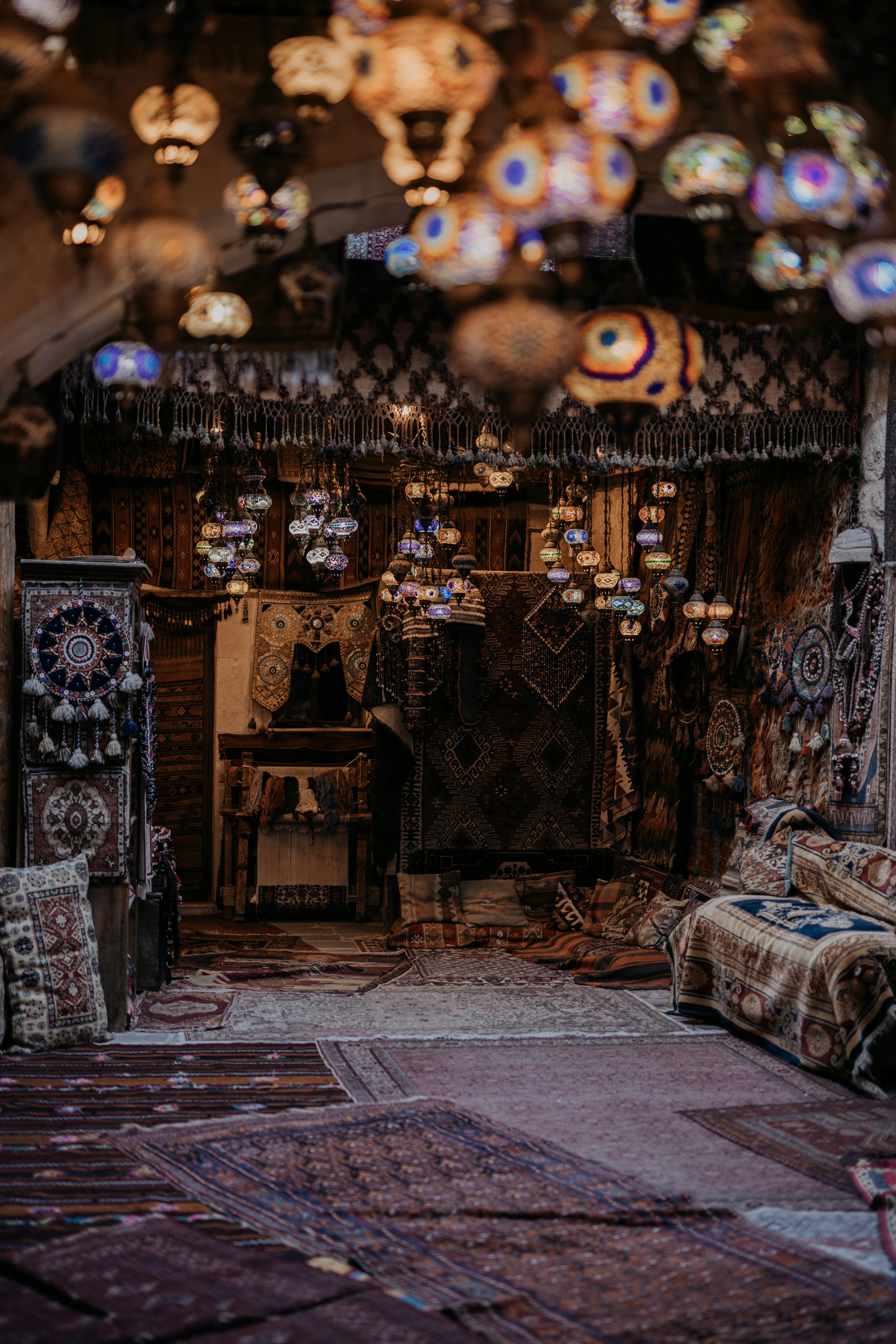 Cozy Interior with Vintage Turkish Lamps and Rugs · Free Stock Photo