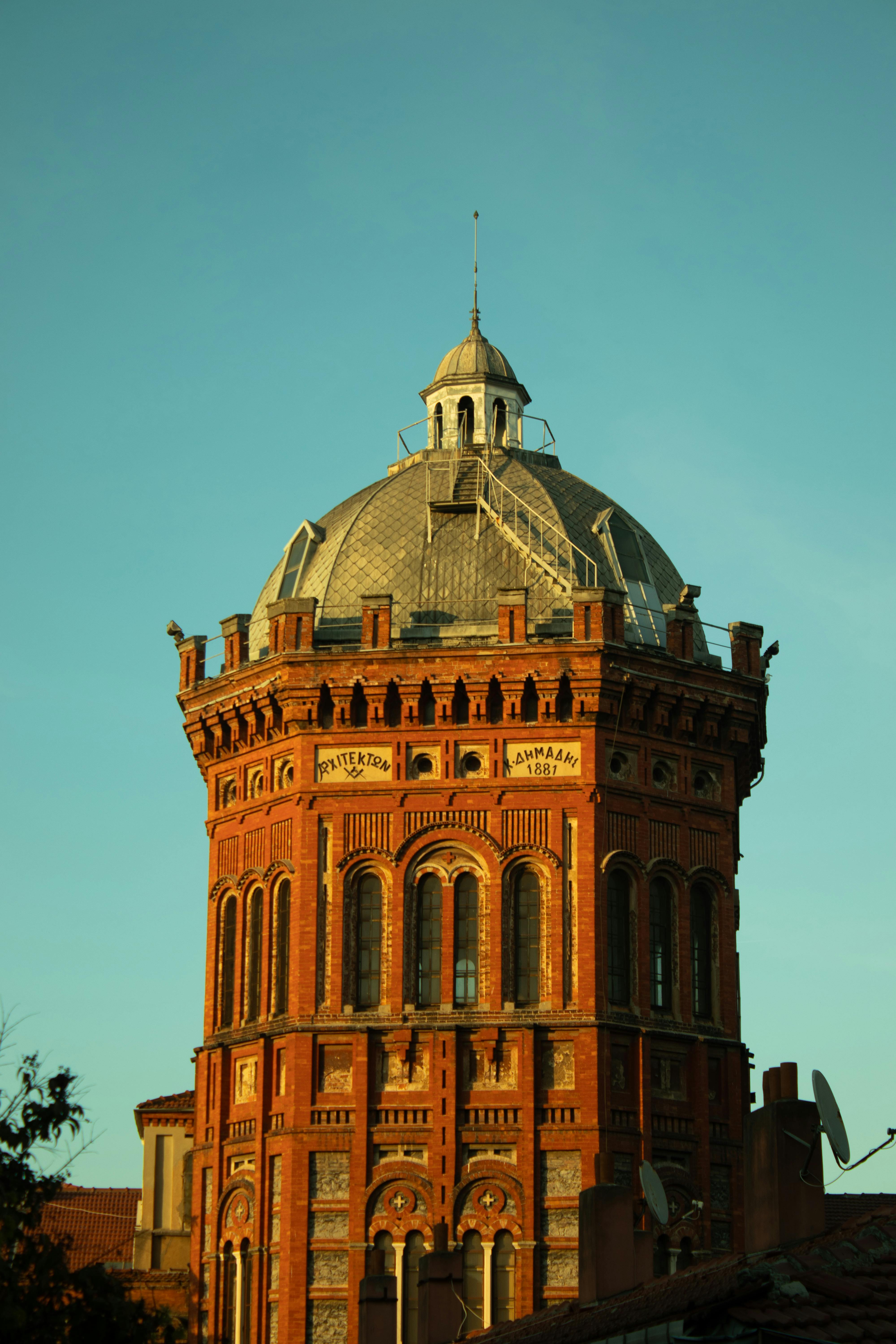 Arcade Roof Photos, Download The BEST Free Arcade Roof Stock Photos ...