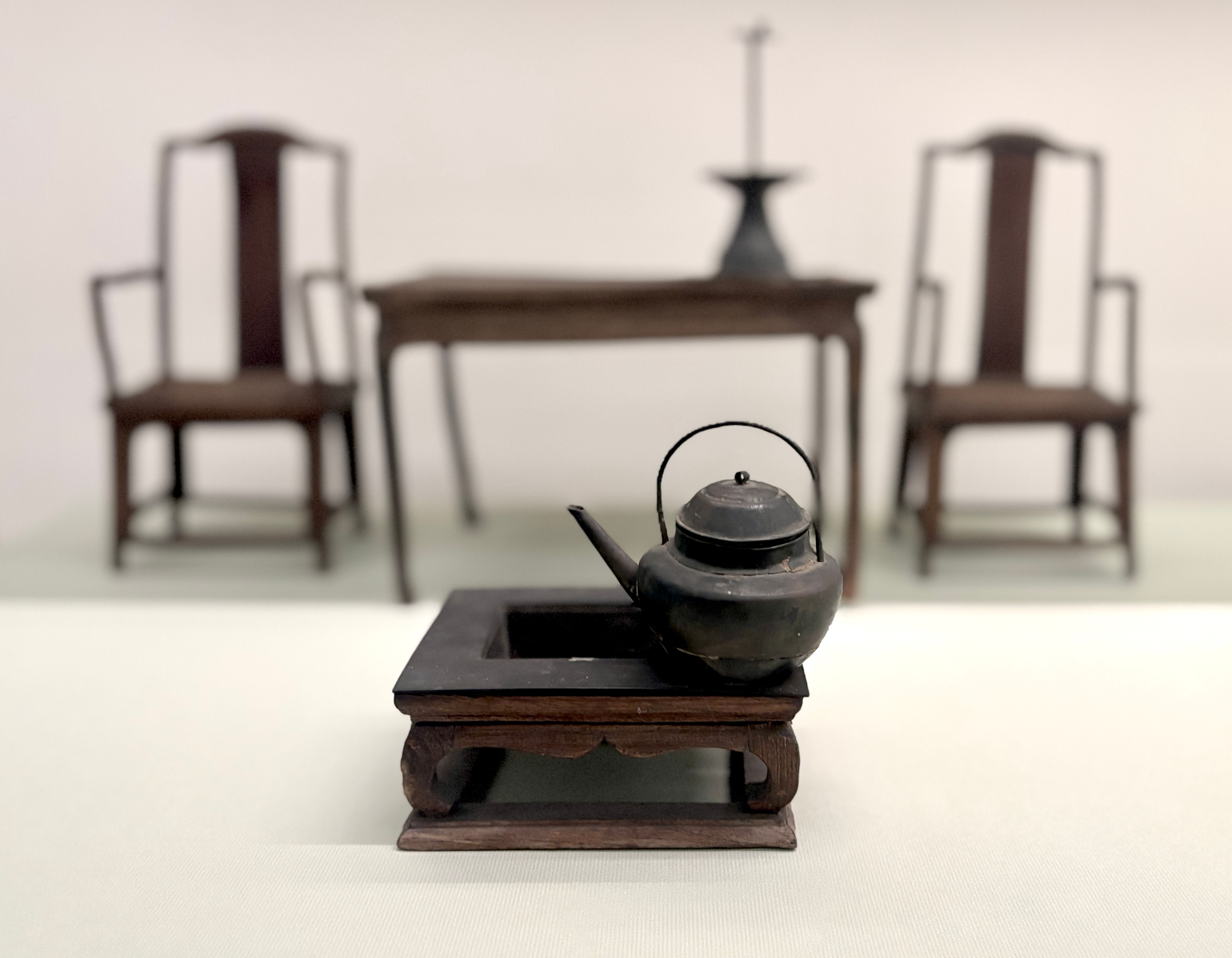 Traditional Chinese Tea Set with Antique Furniture · Free Stock Photo