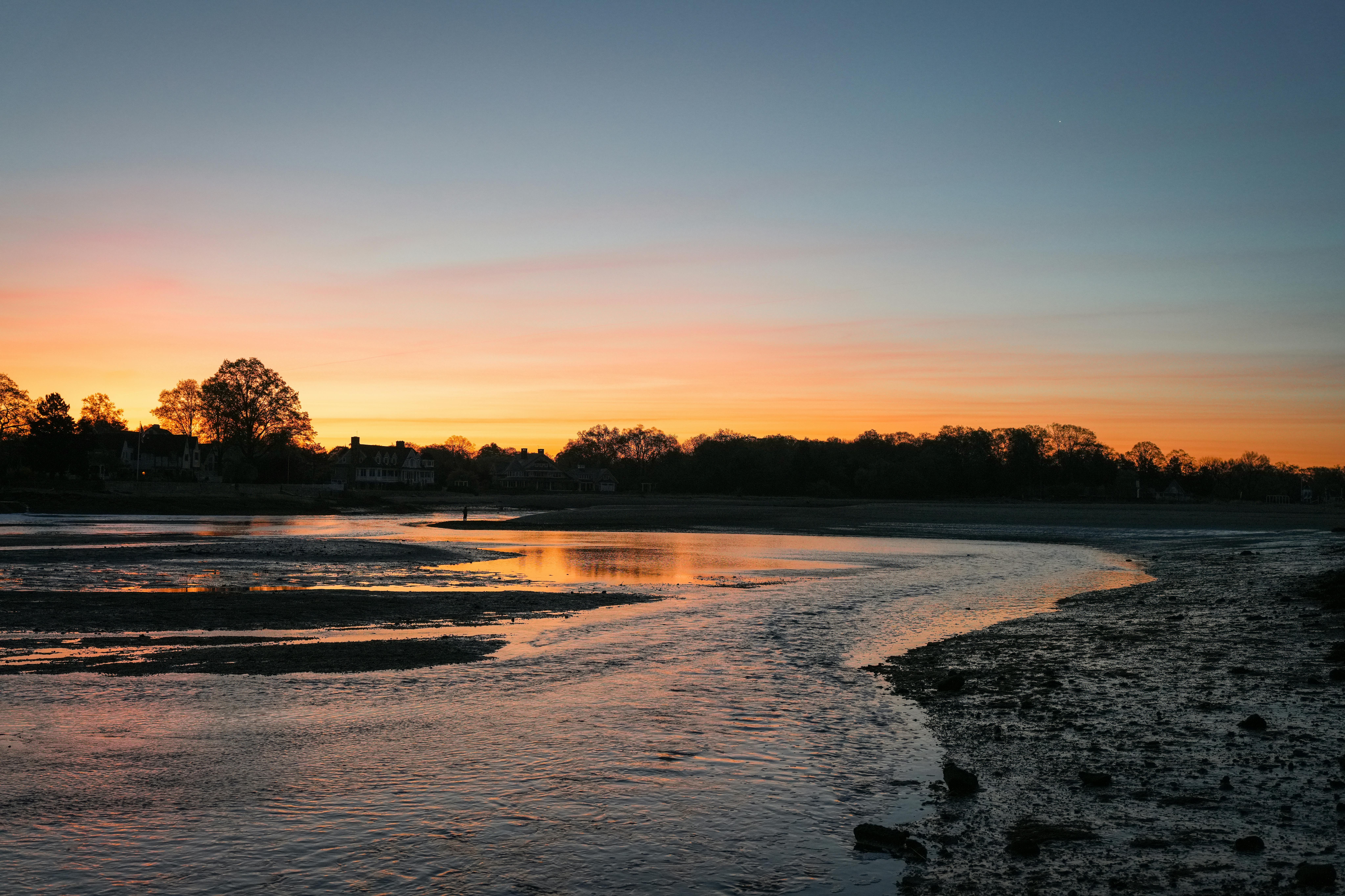 Sunrise at Holly Pond in Stamford, Connecticut · Free Stock Photo