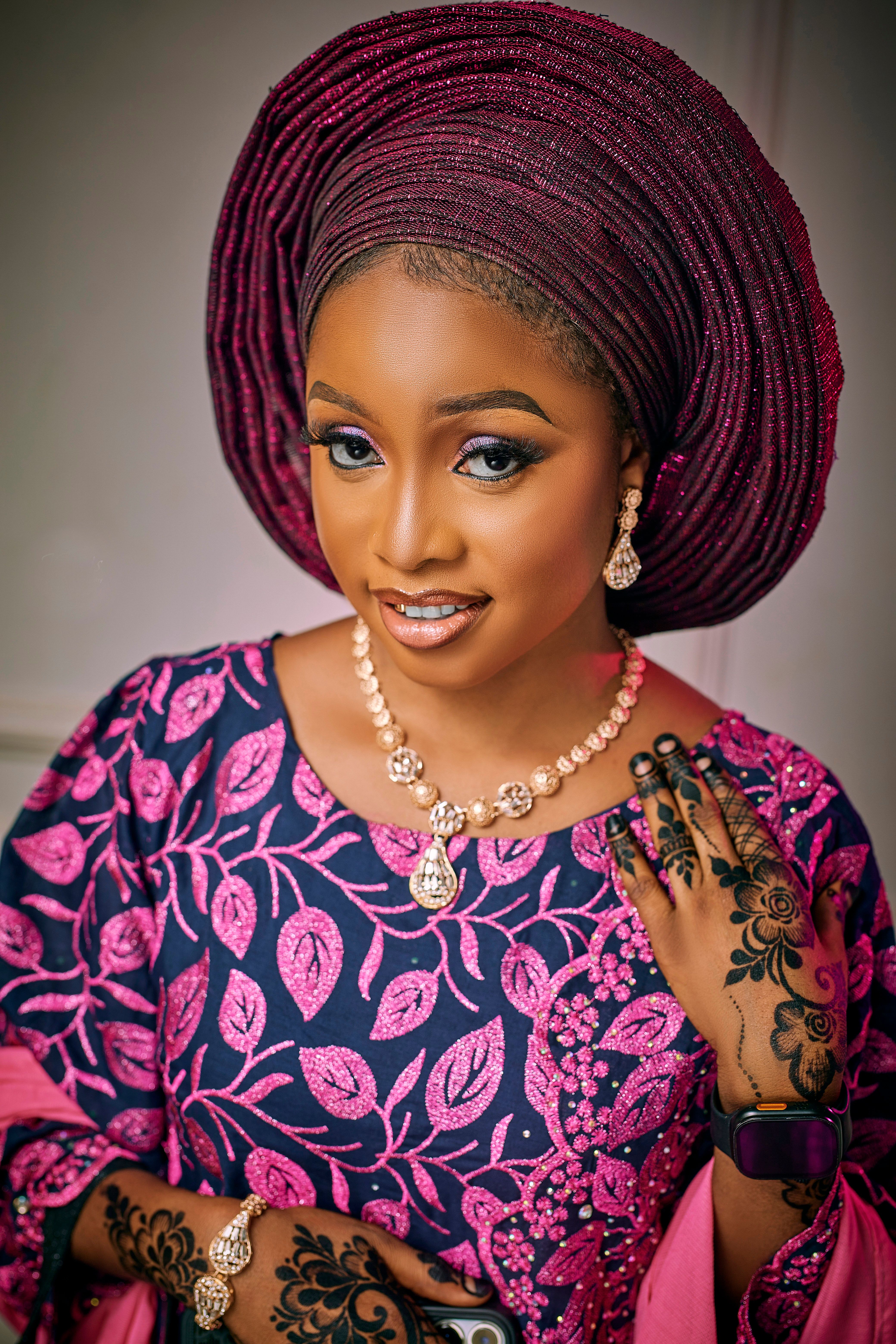 Nigerian Woman in Traditional Aso Oke Attire · Free Stock Photo
