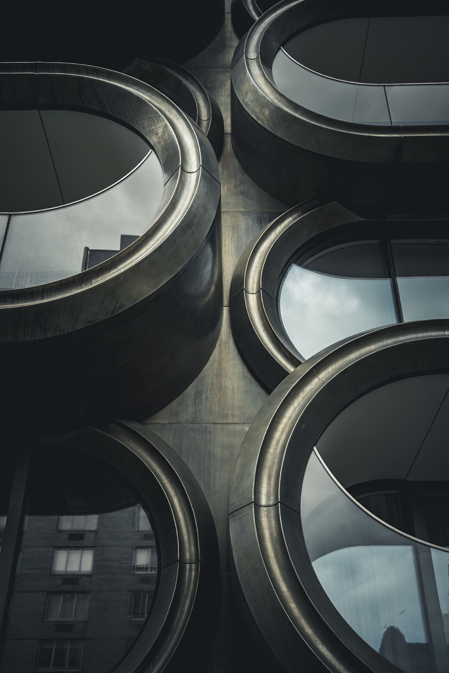 Modern Architectural Circles in NYC Building · Free Stock Photo