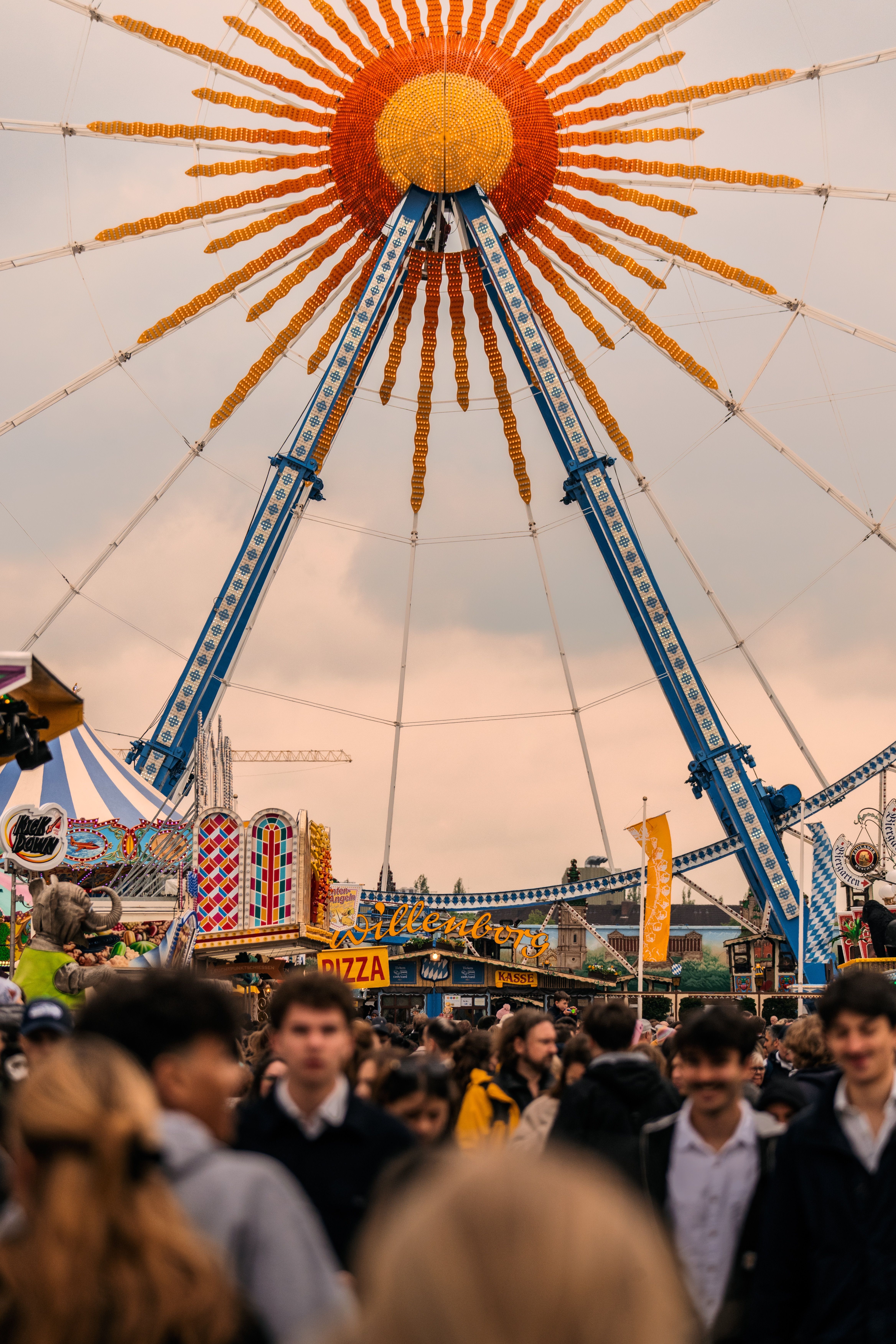 Riser+Music Photos, Download The BEST Free Riser+Music Stock Photos ...