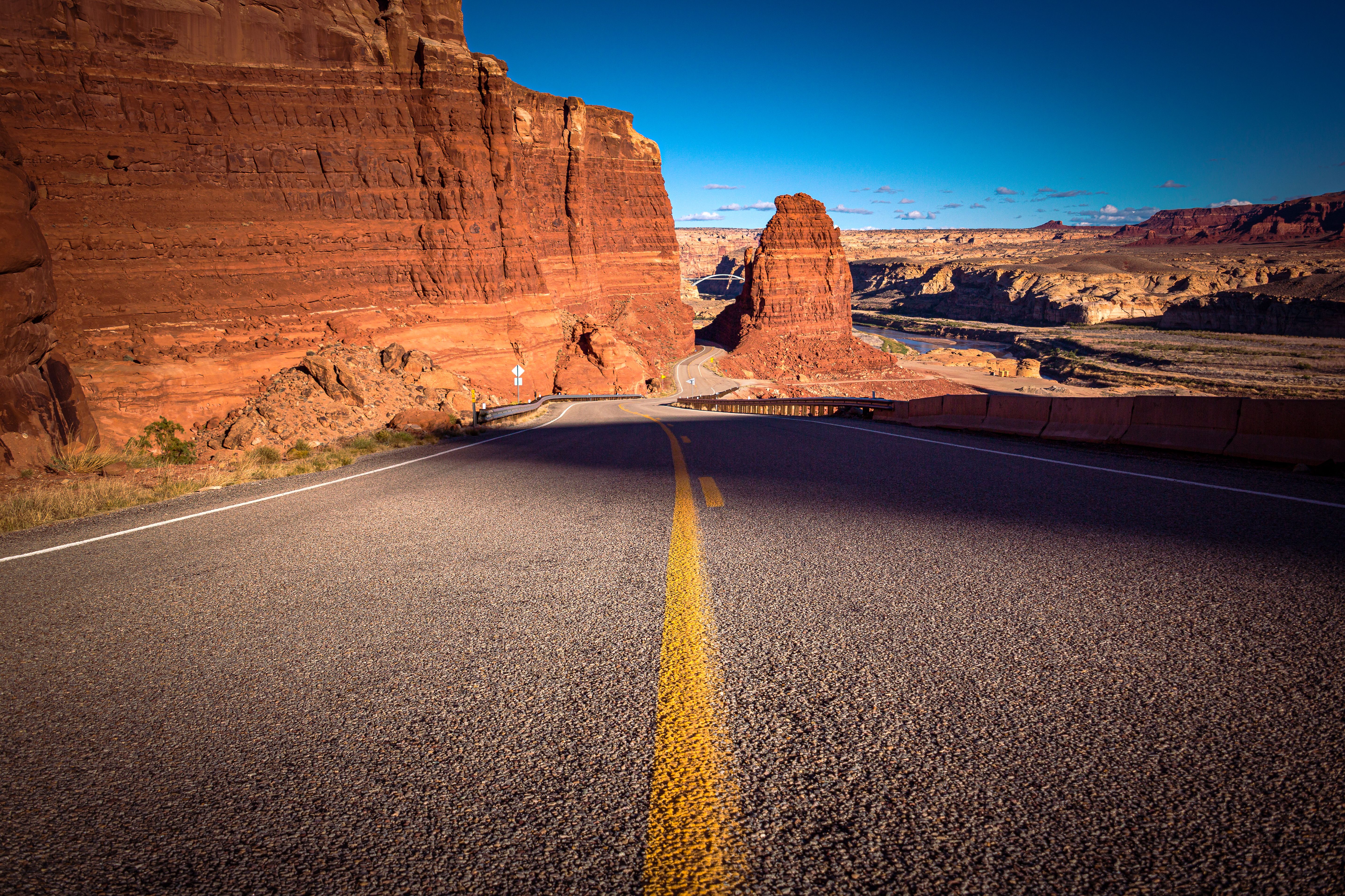 Scenic Desert Road through Hite, Utah's Red Rock Canyon · Free Stock Photo