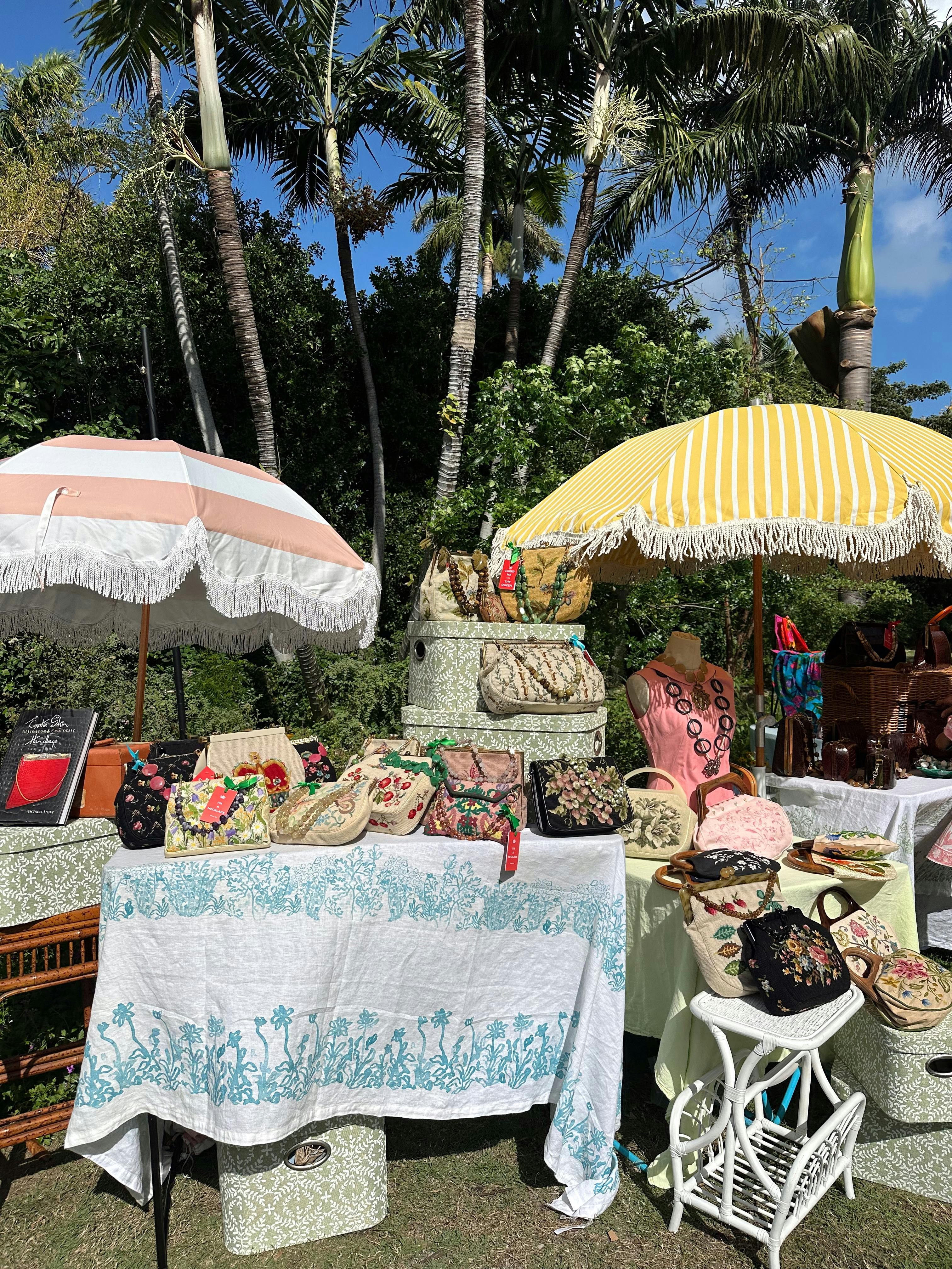 Colorful Outdoor Market Display with Handcrafted Bags · Free Stock Photo