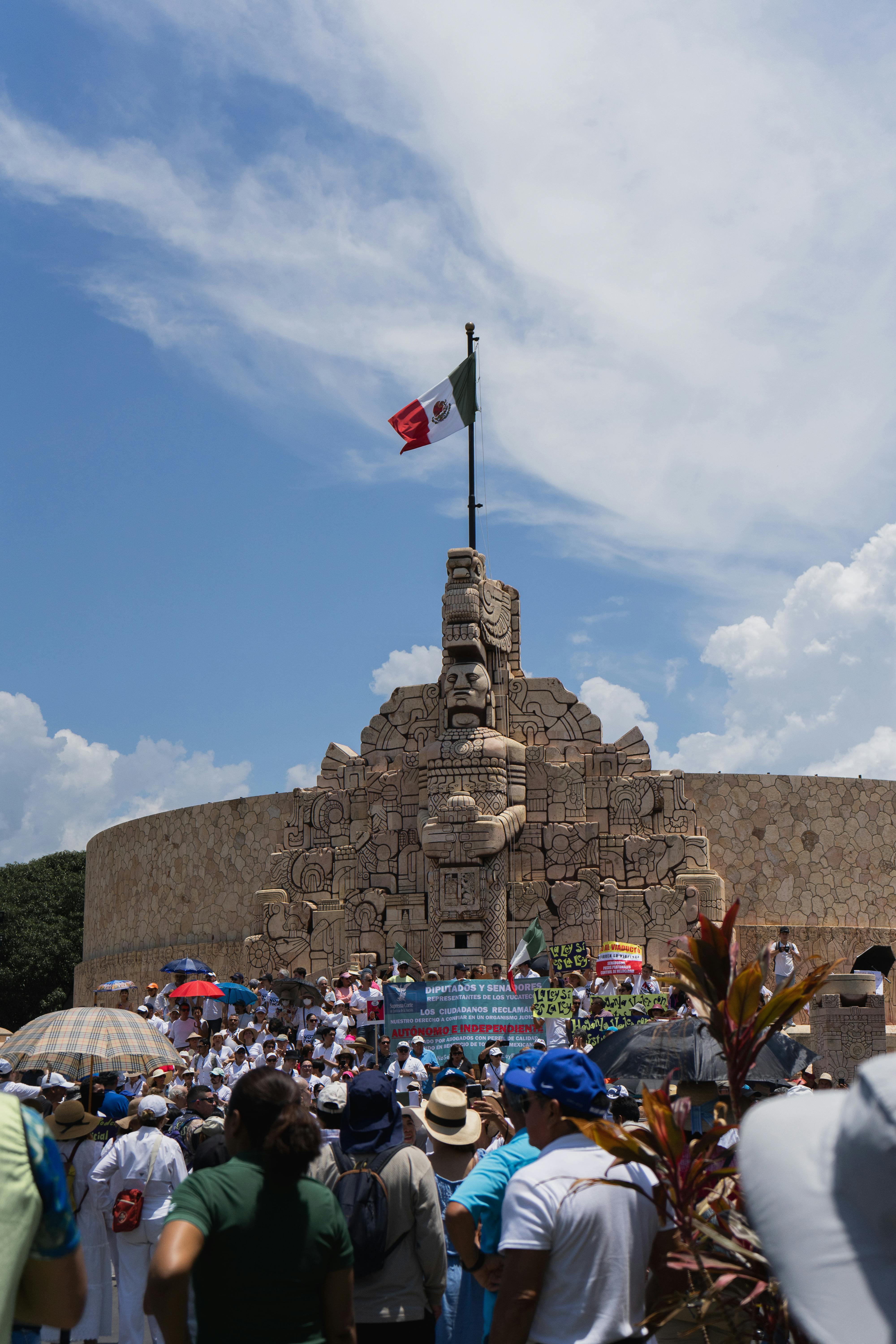 Monument Celebration in Mérida, Yucatán · Free Stock Photo