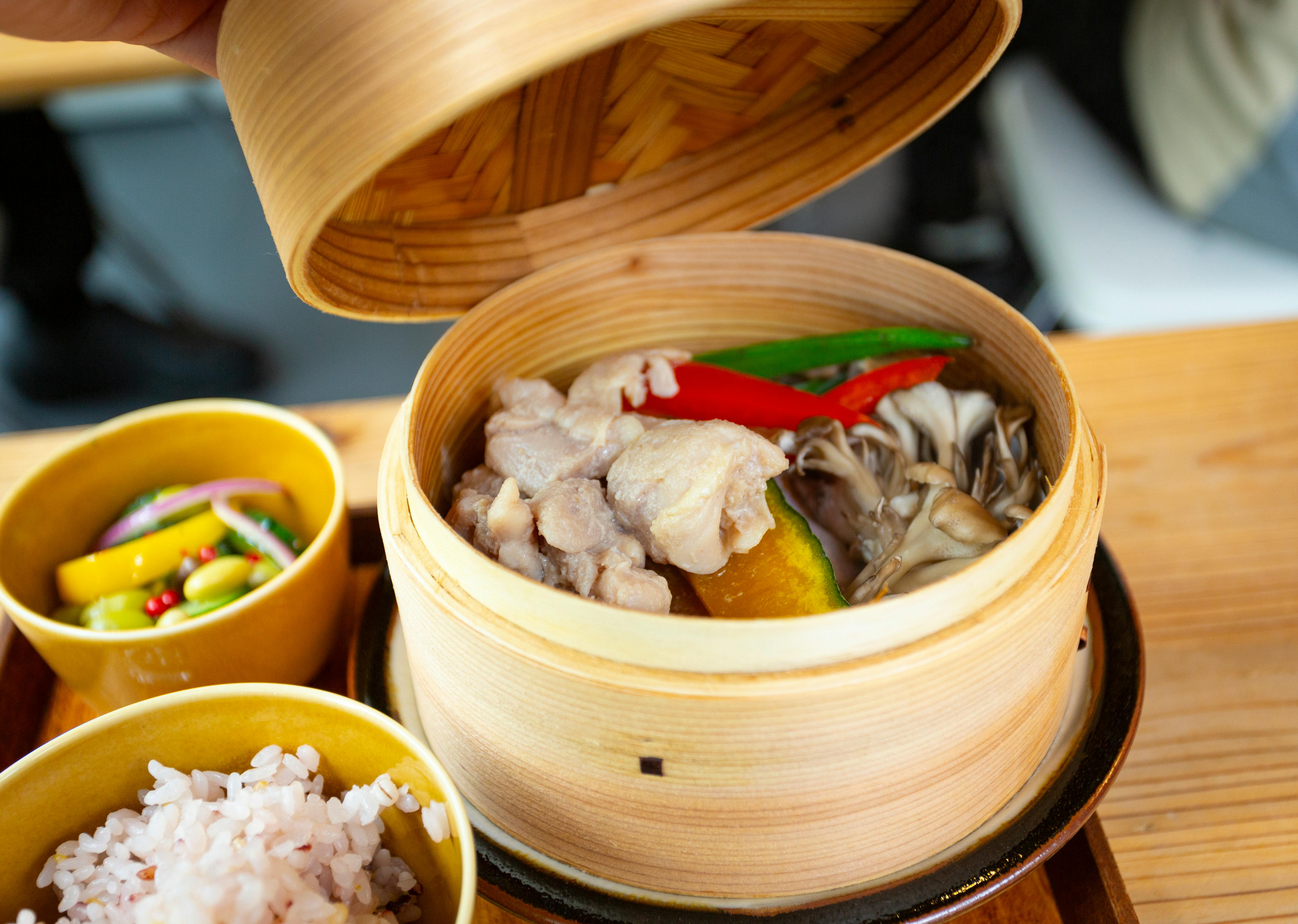 Traditional Japanese Steamed Cuisine in Tokyo · Free Stock Photo