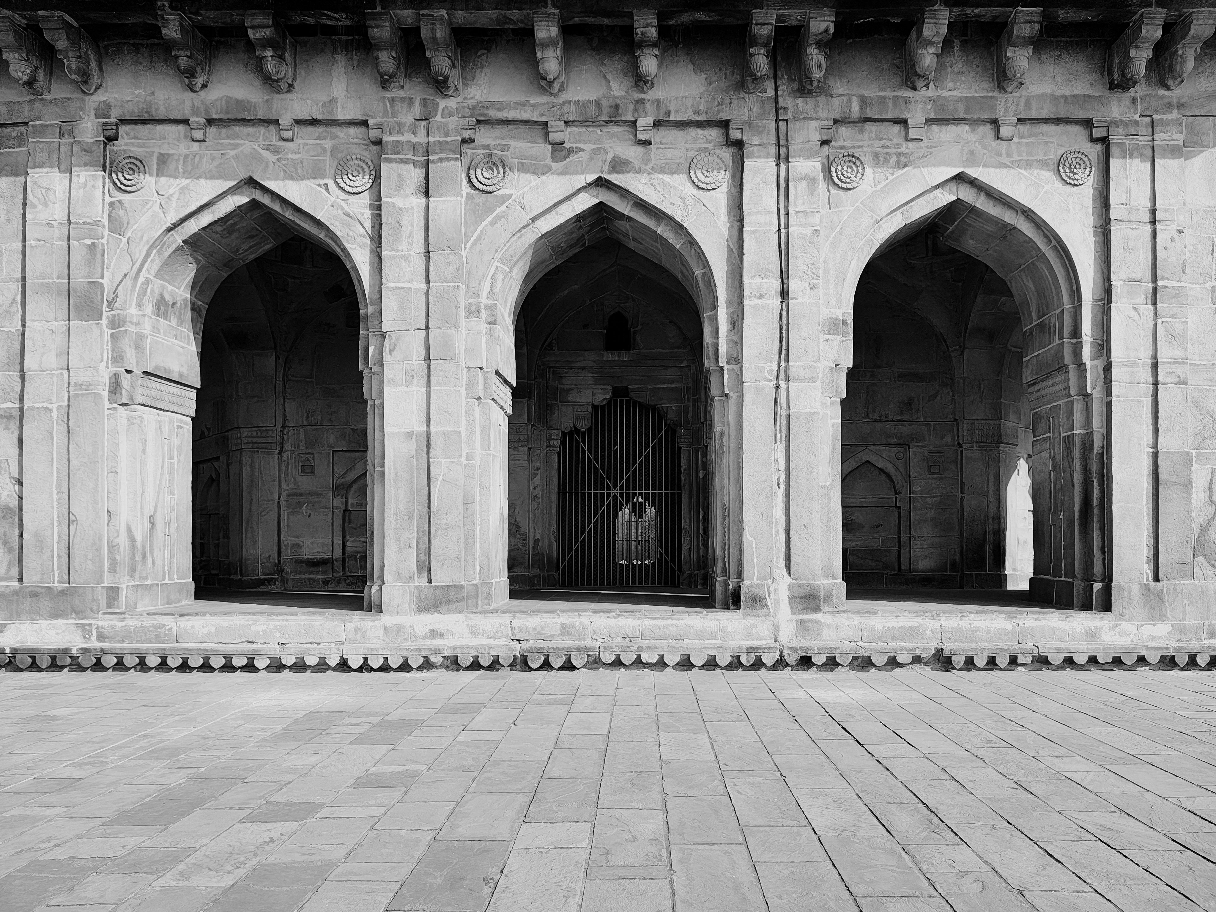 Intricate Stone Archways of Historical Structure · Free Stock Photo