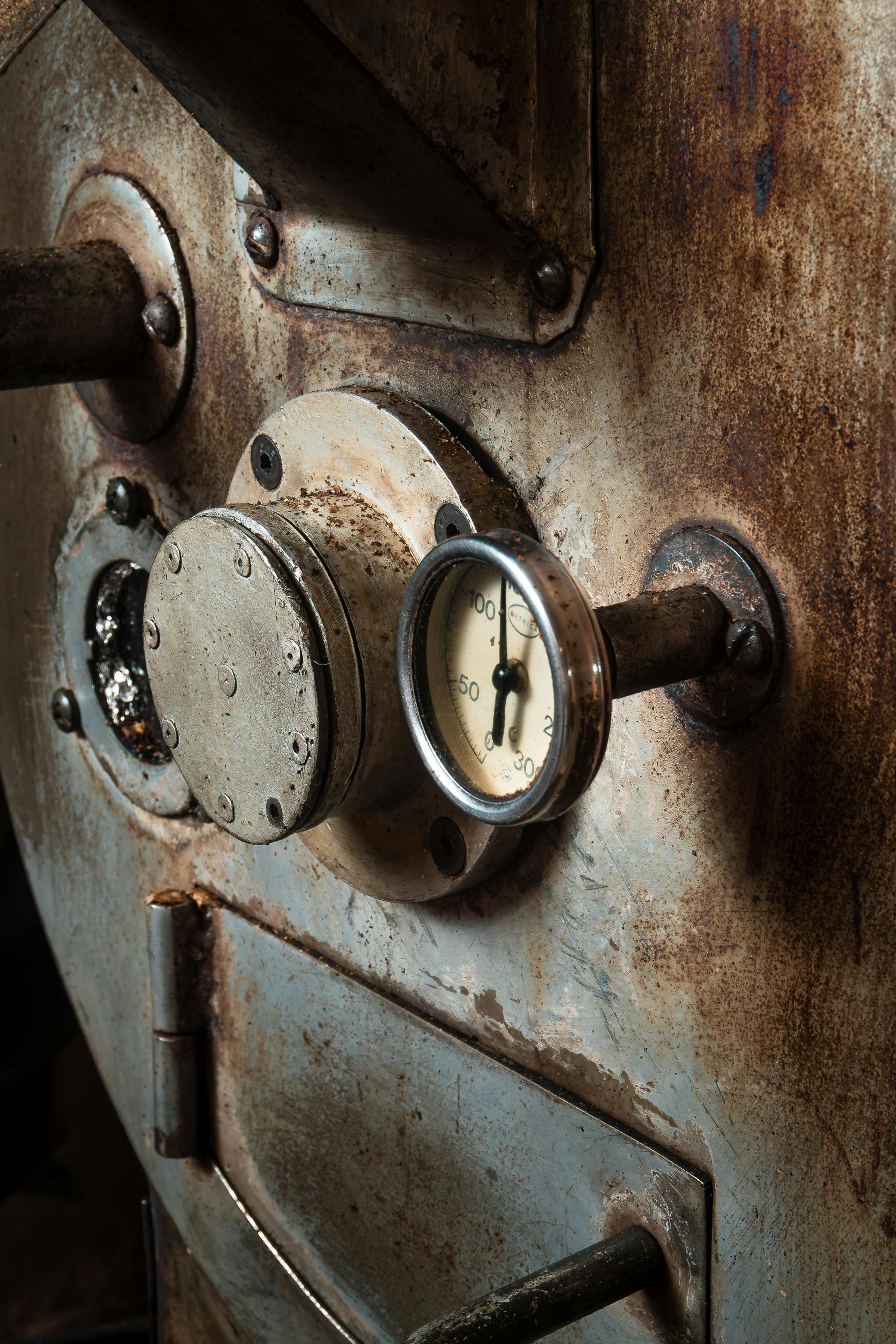 Close-up of Vintage Industrial Coffee Roaster · Free Stock Photo