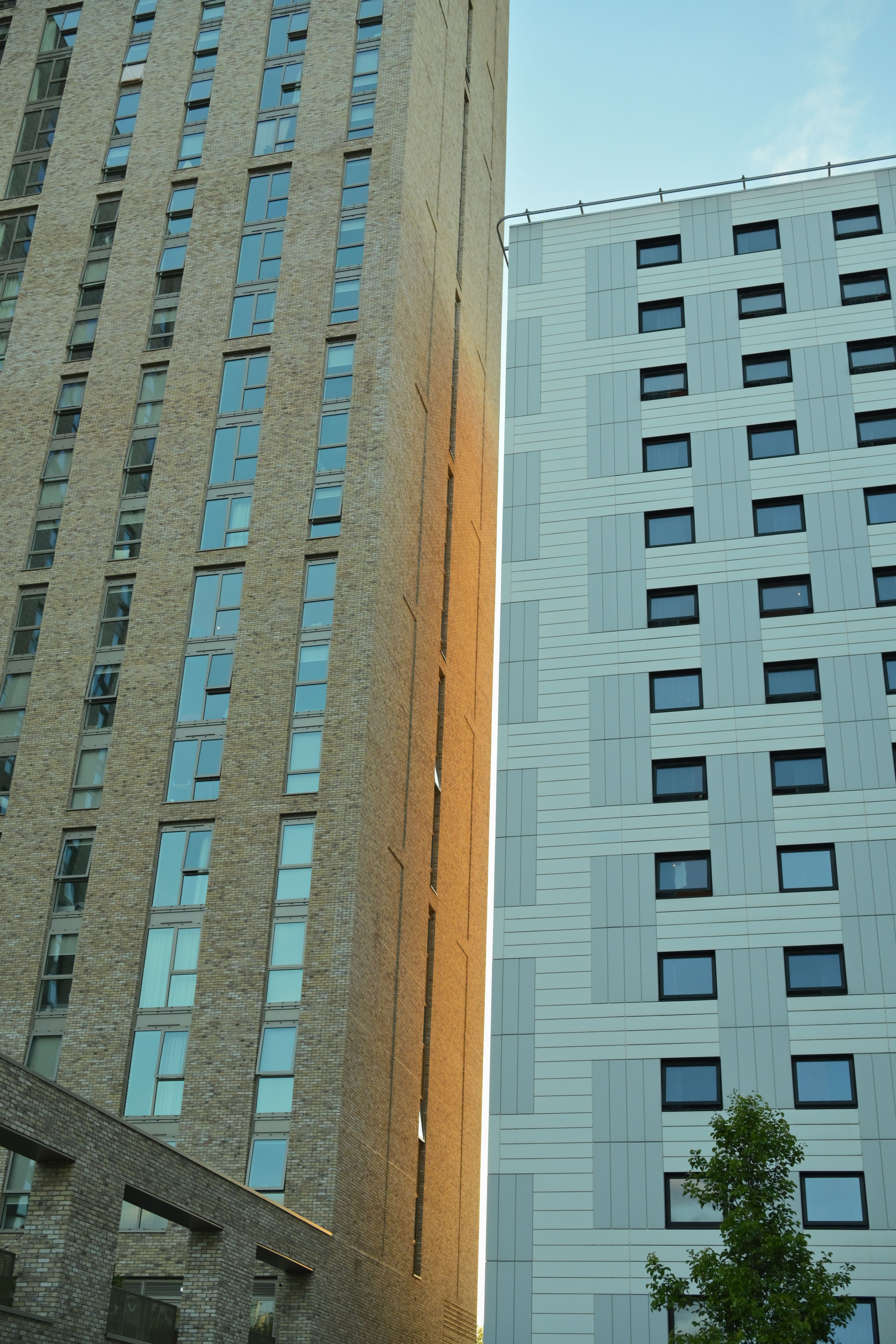 Modern Urban Architectural Buildings at Dusk · Free Stock Photo
