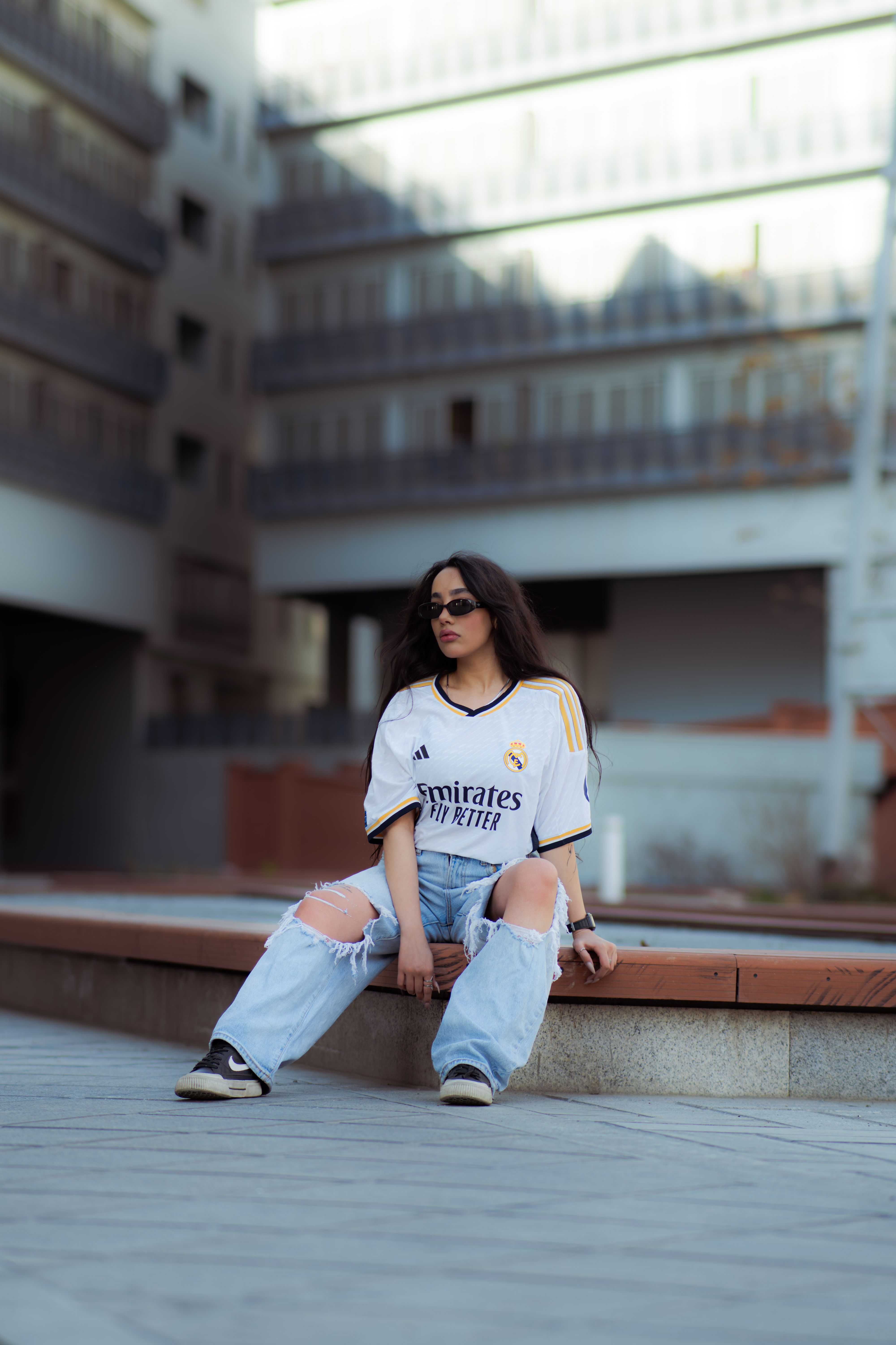 Trendy Urban Style in Tehran Street Photography · Free Stock Photo