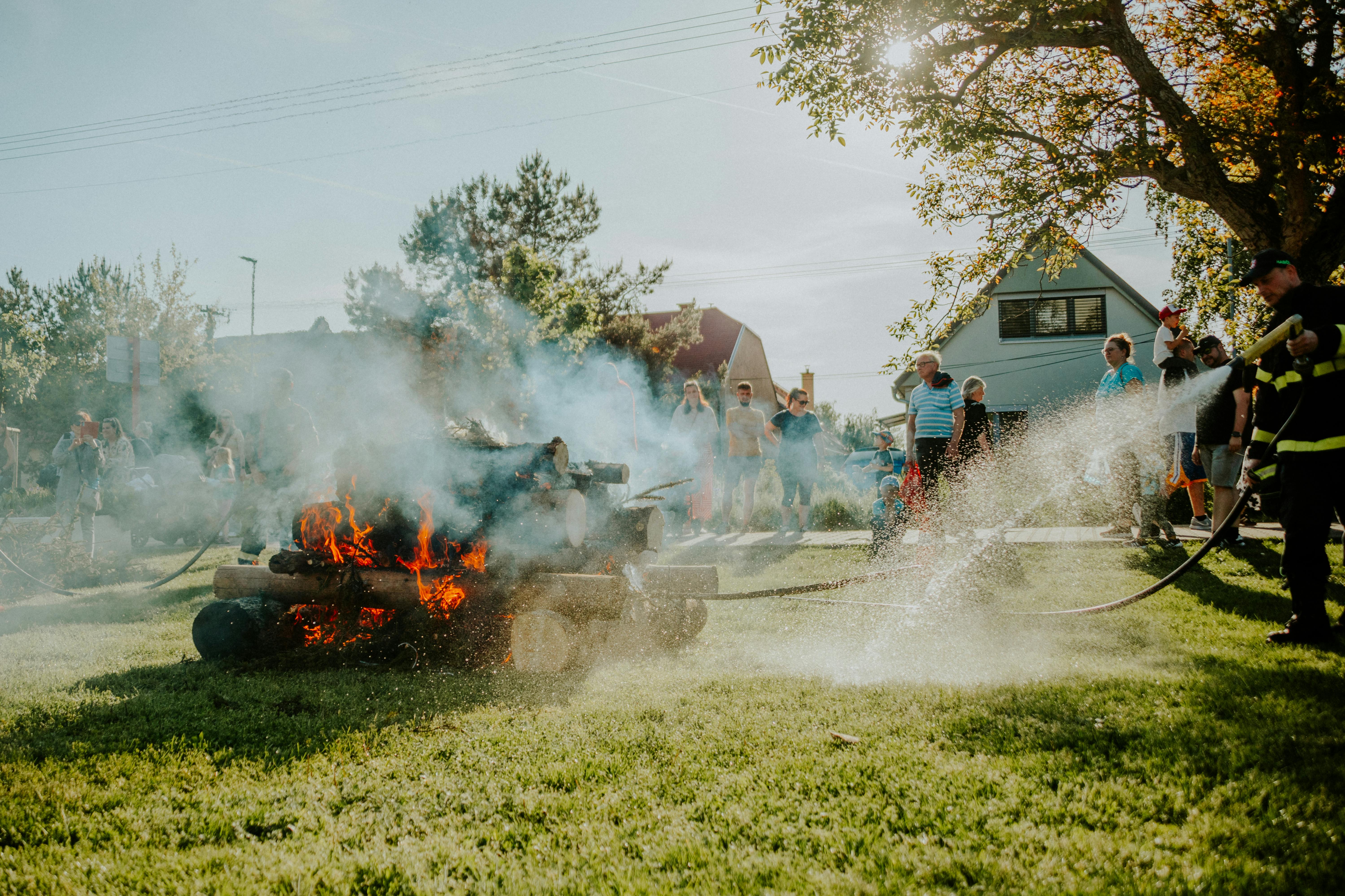 Volunteer Cartoon Photos, Download The BEST Free Volunteer Cartoon ...