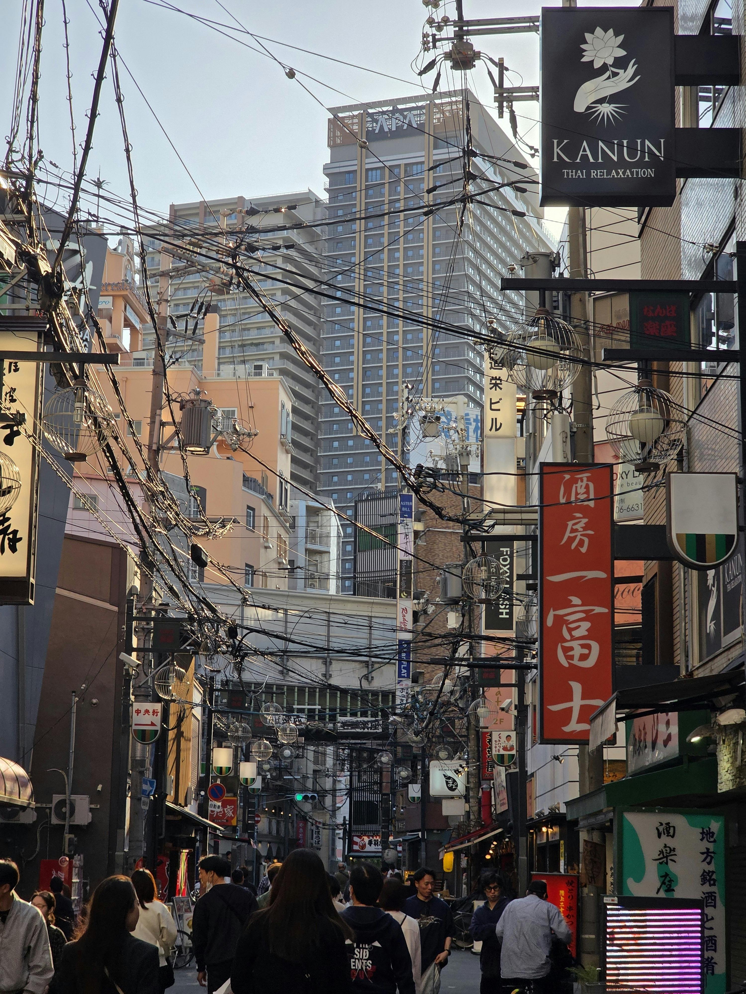 Signs Especiales Photos, Download The BEST Free Signs Especiales Stock ...