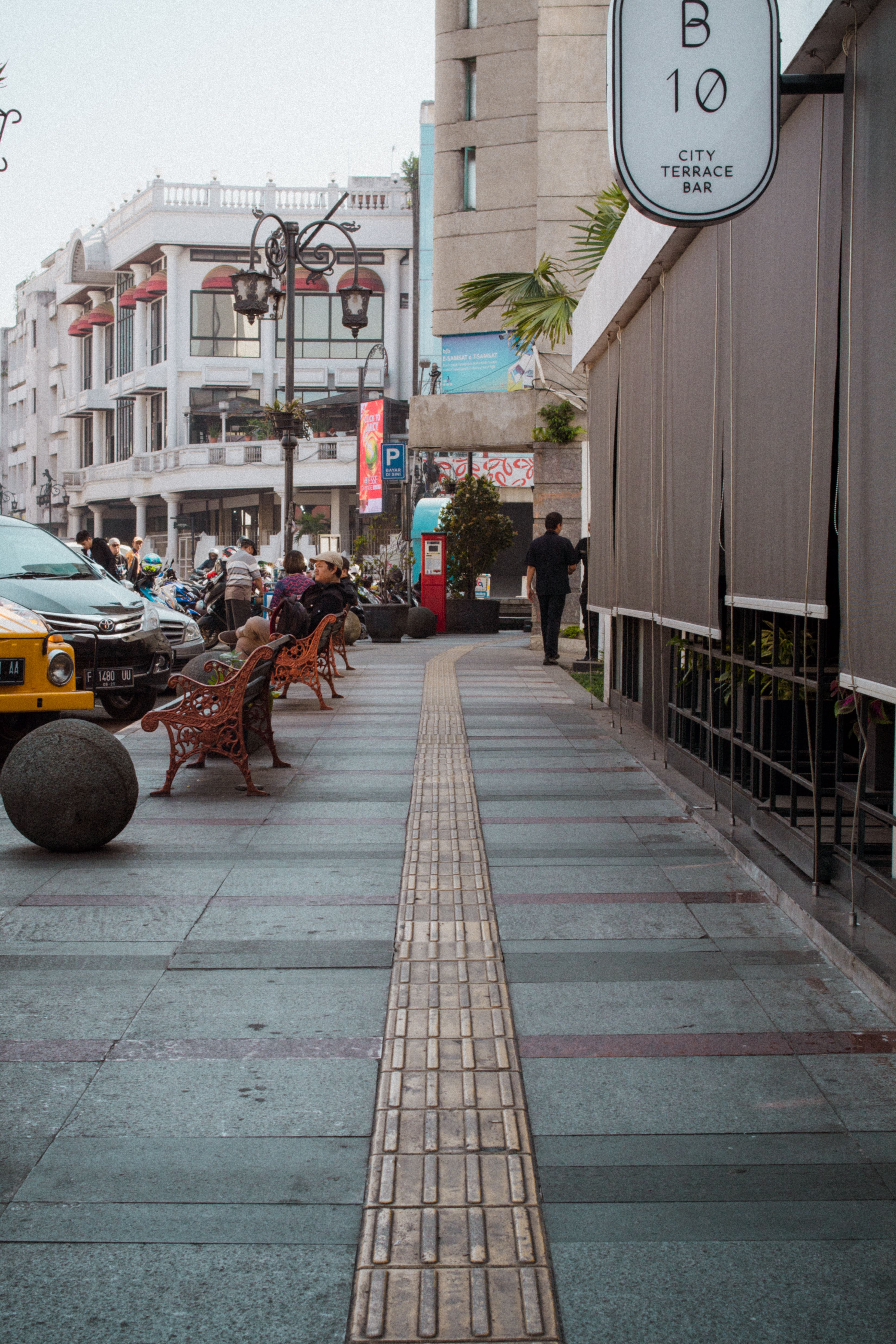 Urban Lifestyle on Bandung's Charming Streets · Free Stock Photo