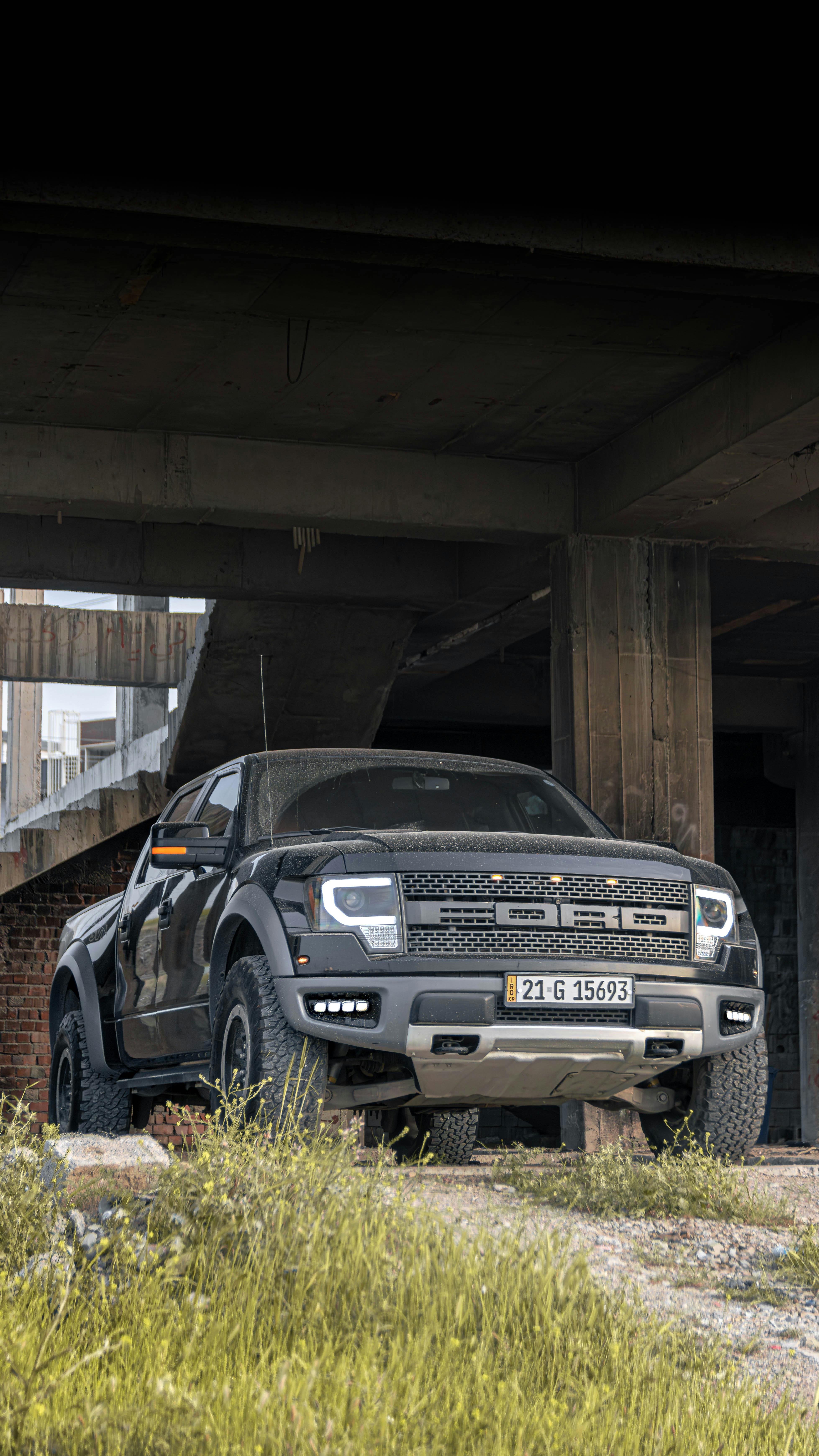 Ford Raptor Offroad Adventure in Urban Setting · Free Stock Photo