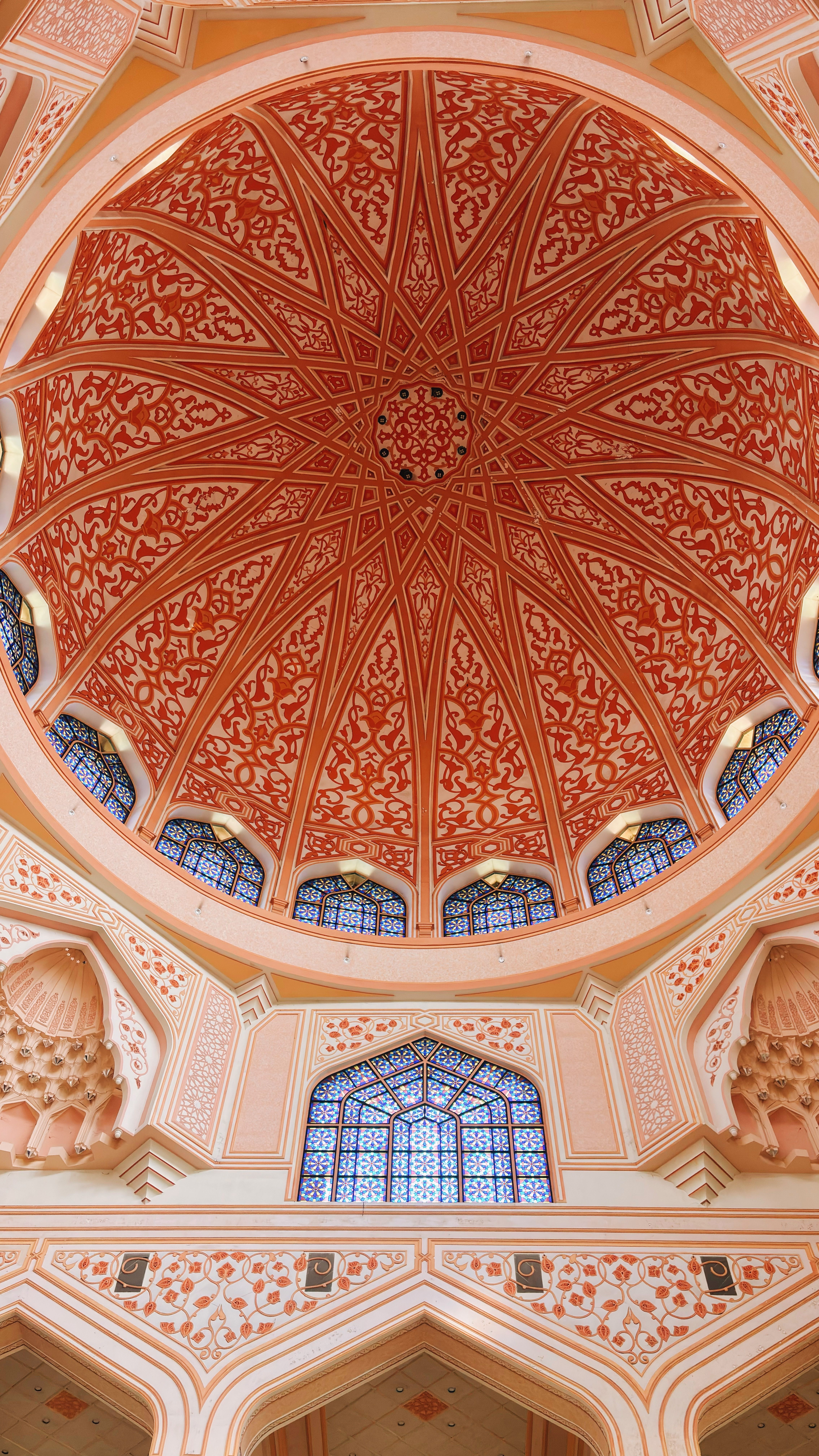 Ornate Ceiling of Putra Mosque in Putrajaya · Free Stock Photo