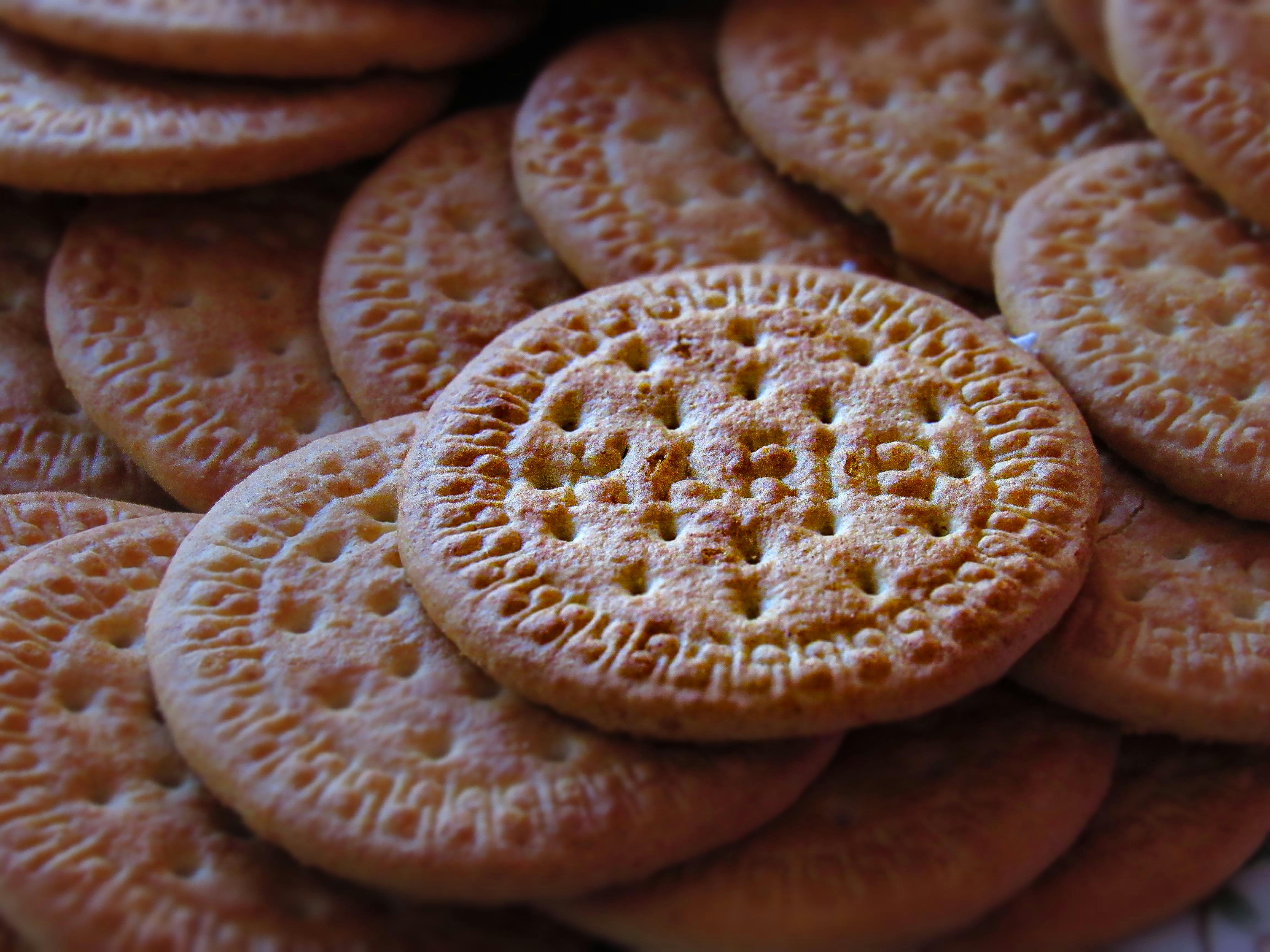 Close-up of Marie Biscuits Piled Together · Free Stock Photo