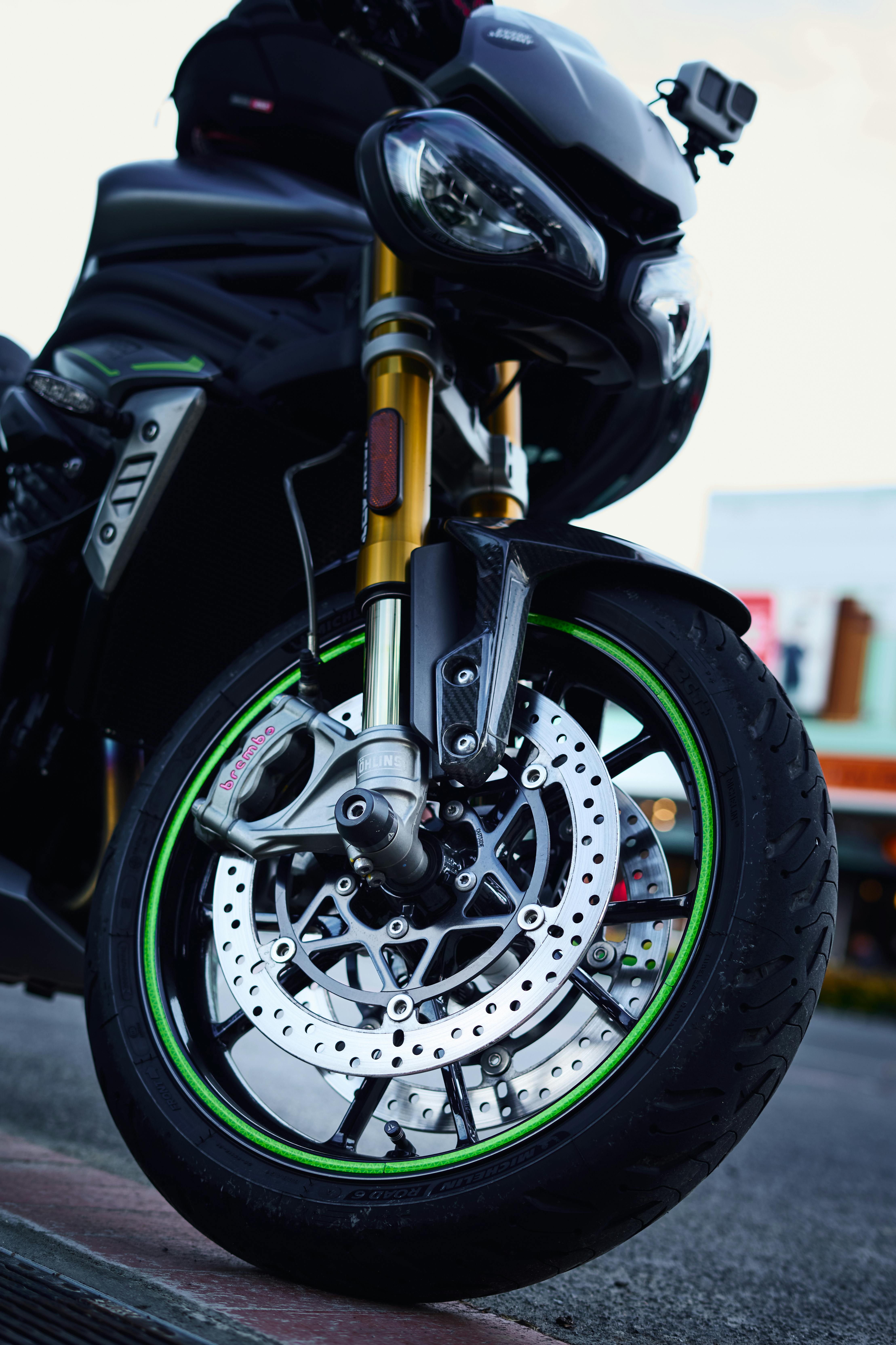 16k Wallpaper Garage Without Car Photos, Download The BEST Free 16k ...