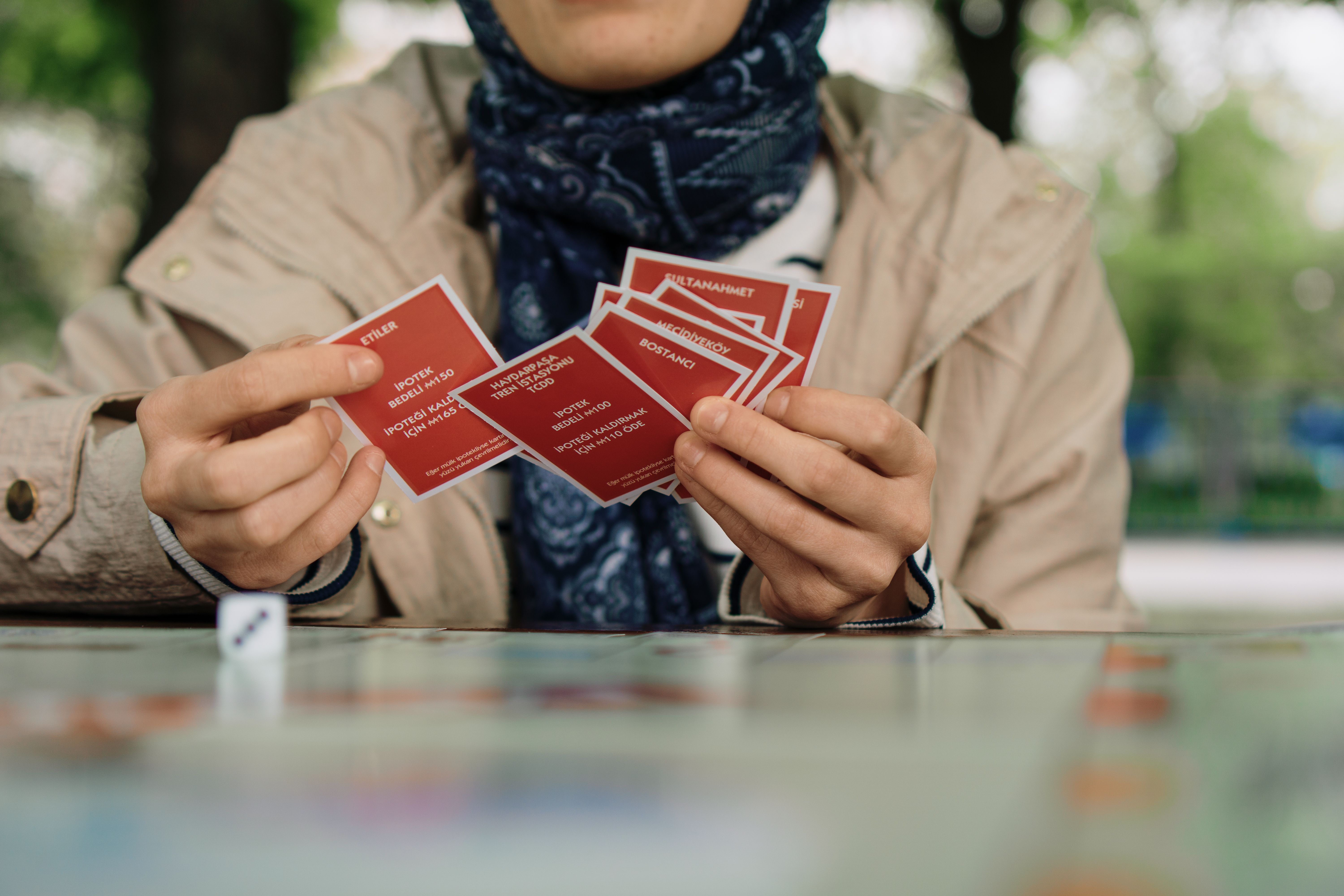 Cards Playing On Table Background Photos, Download The BEST Free Cards ...