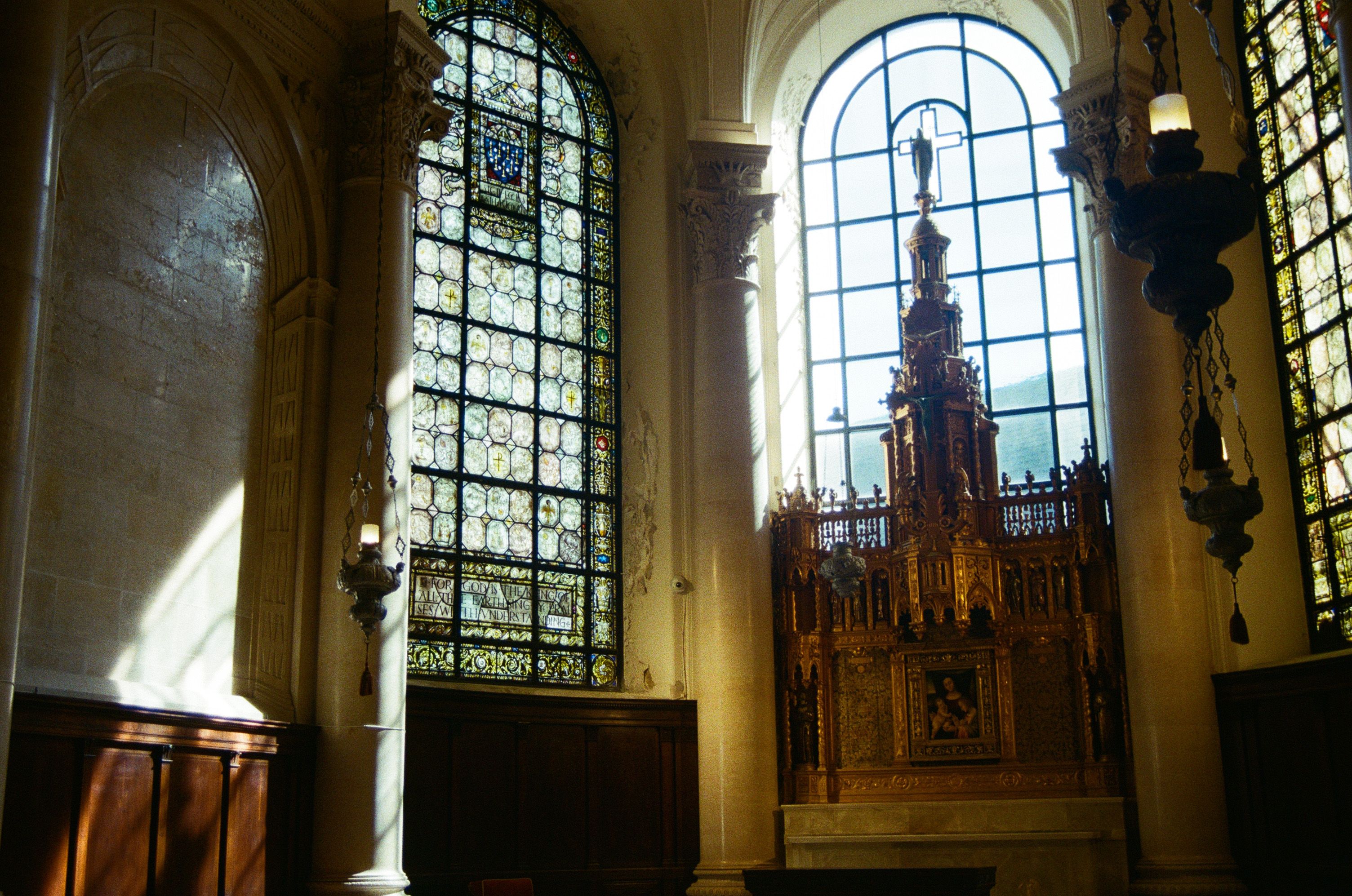 Elegant Historic Cathedral Interior with Stained Glass · Free Stock Photo