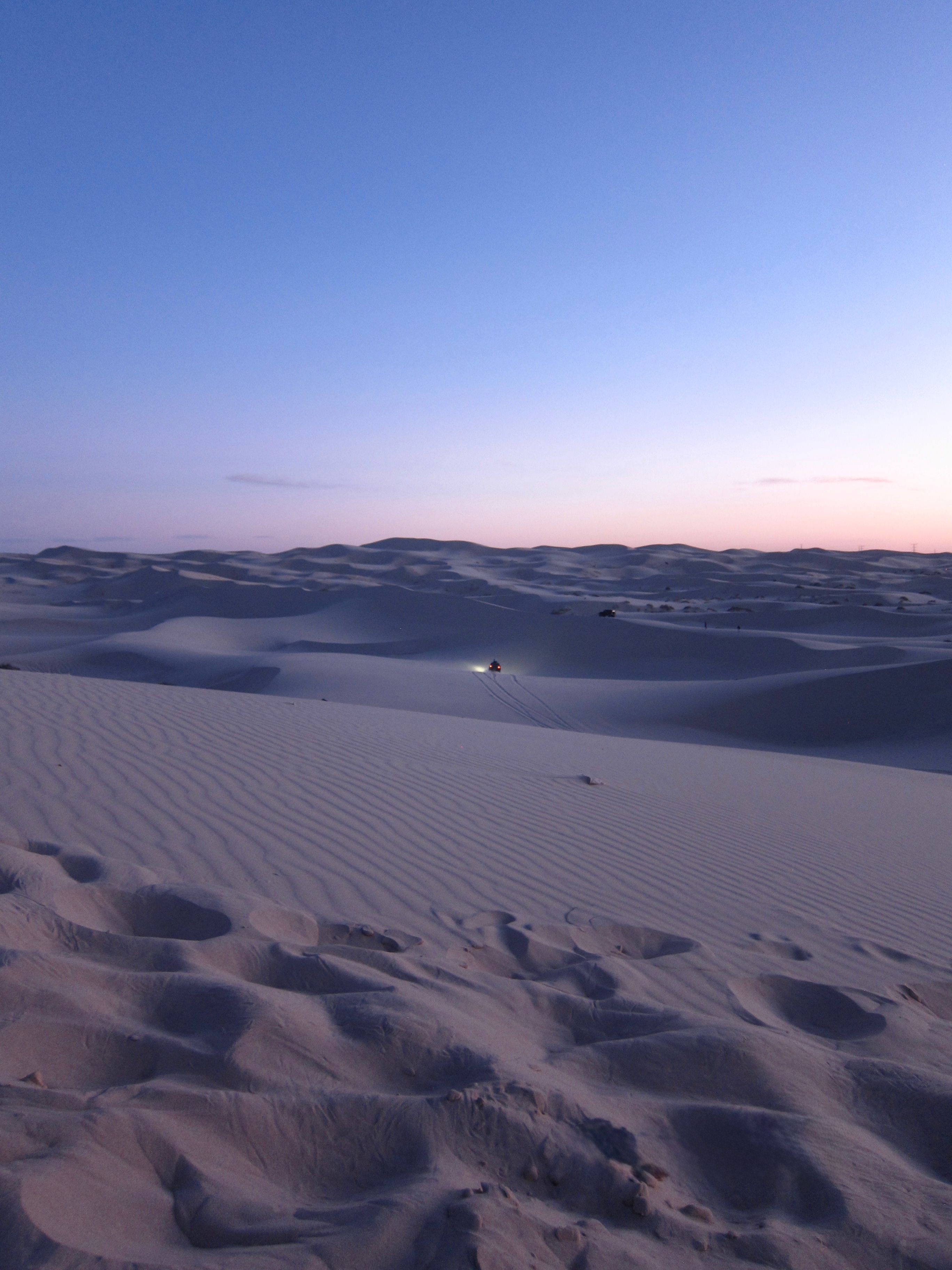 Serene Sand Dunes at Sunset in El Paso · Free Stock Photo
