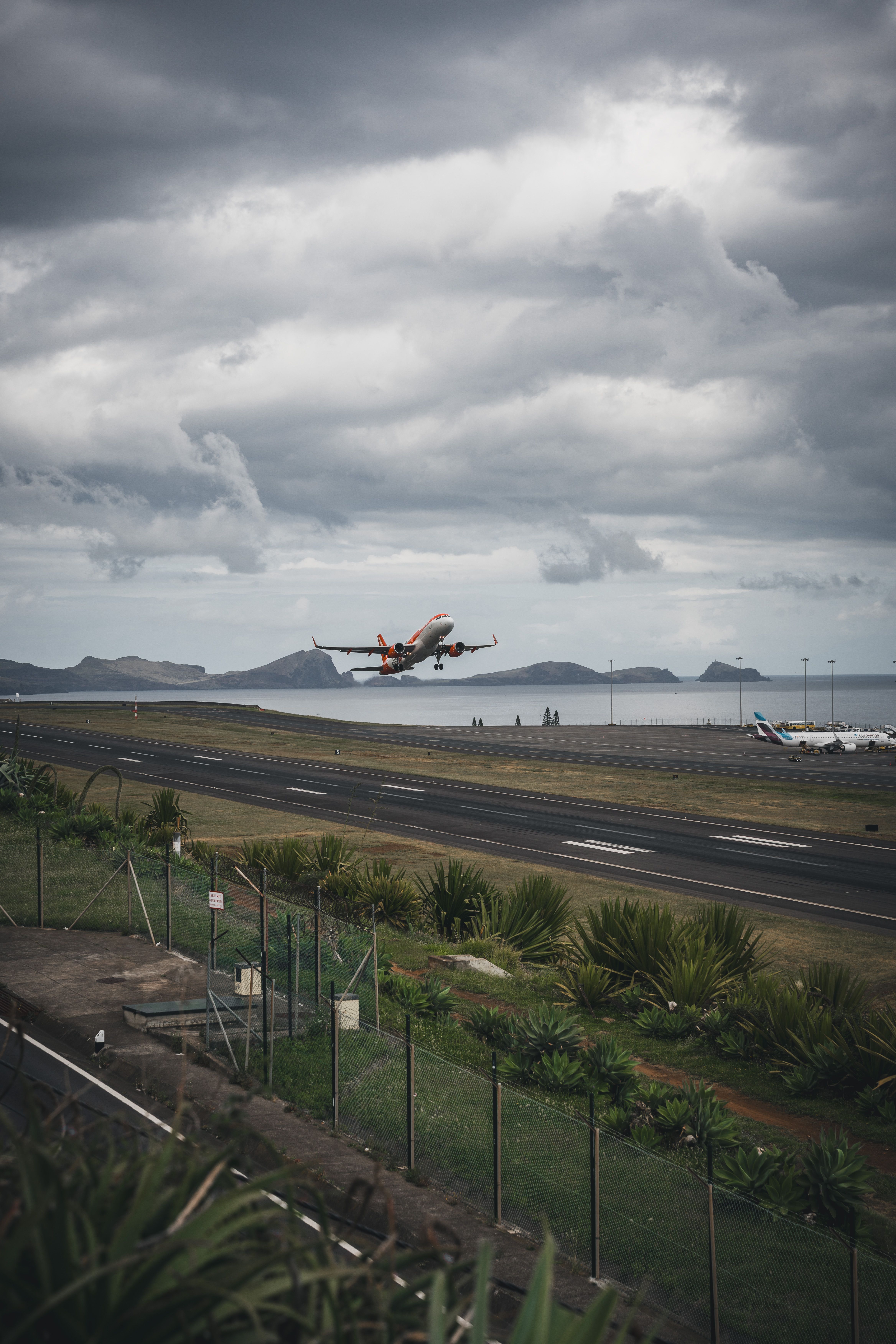 Wind Airport Photos, Download The BEST Free Wind Airport Stock Photos ...